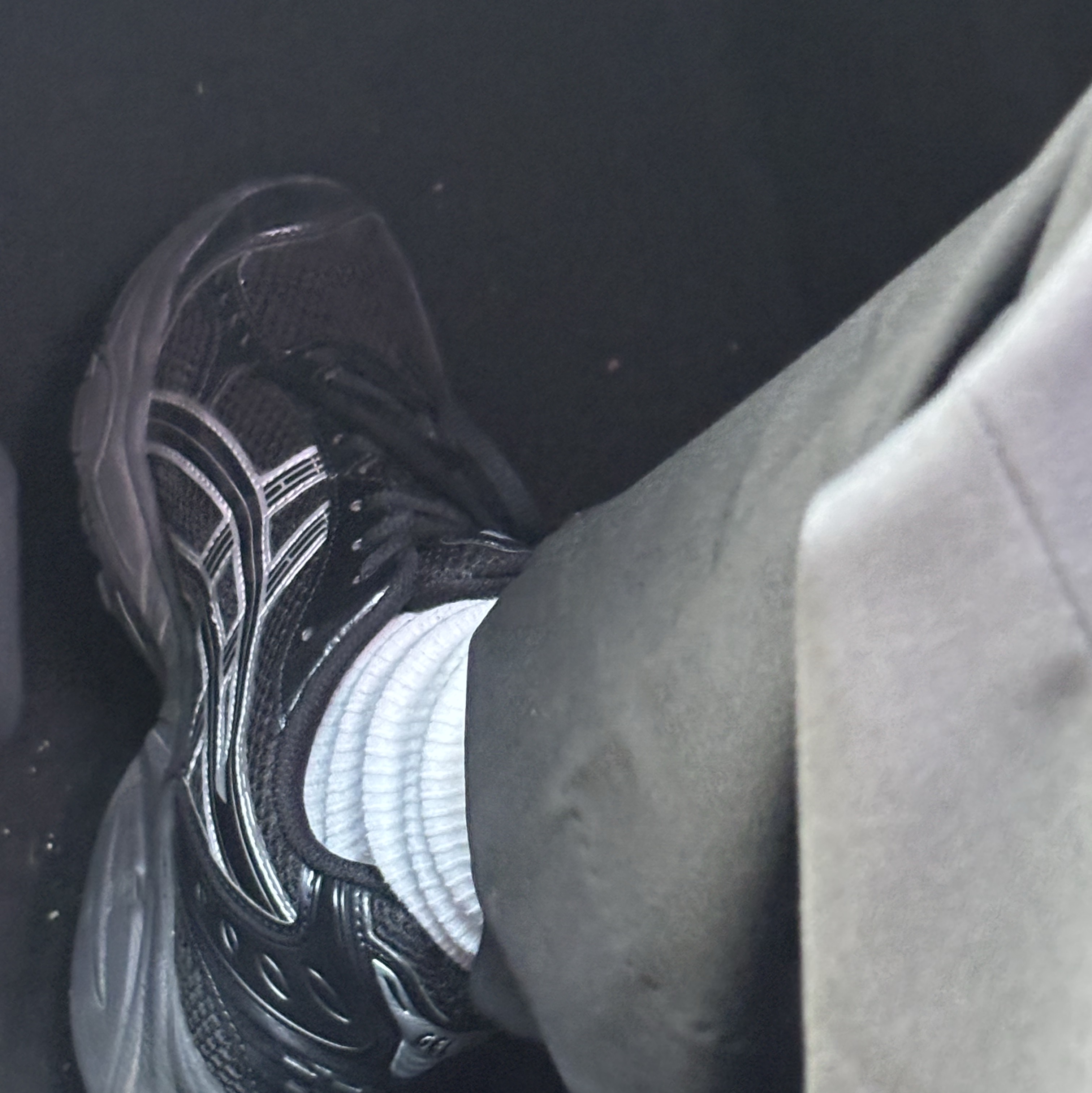 (@333.3) 님의 게시물 | KREAM