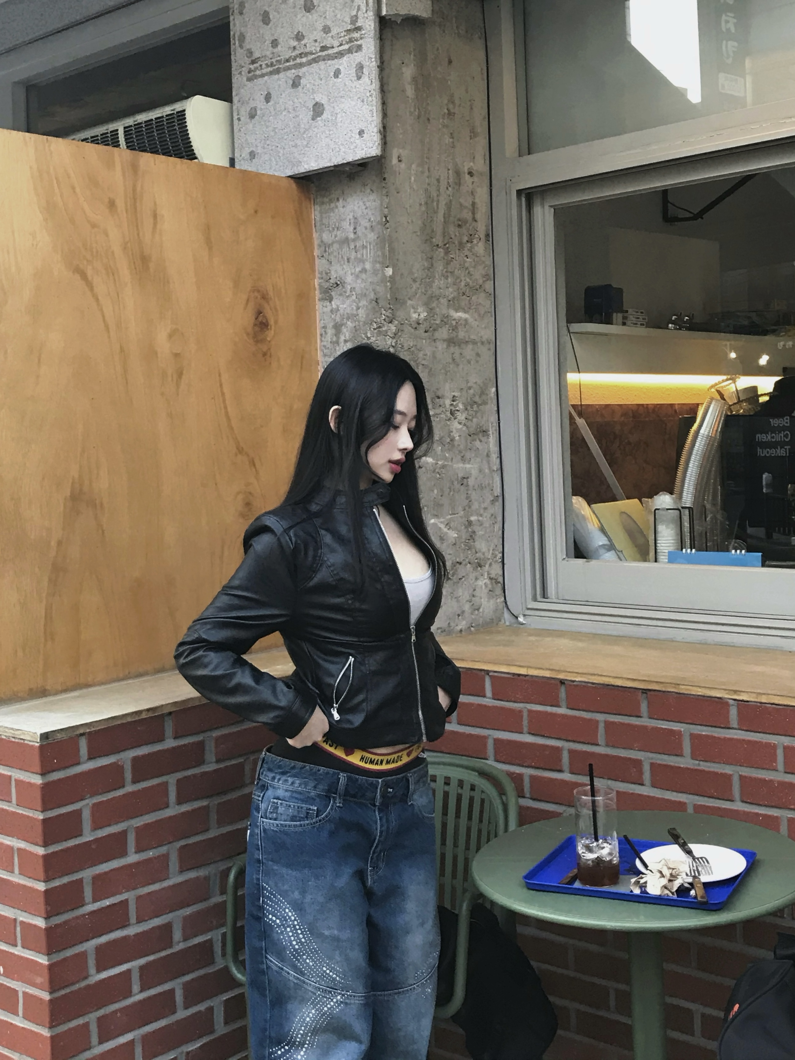 (@downtownbebe) 님의 게시물 | KREAM