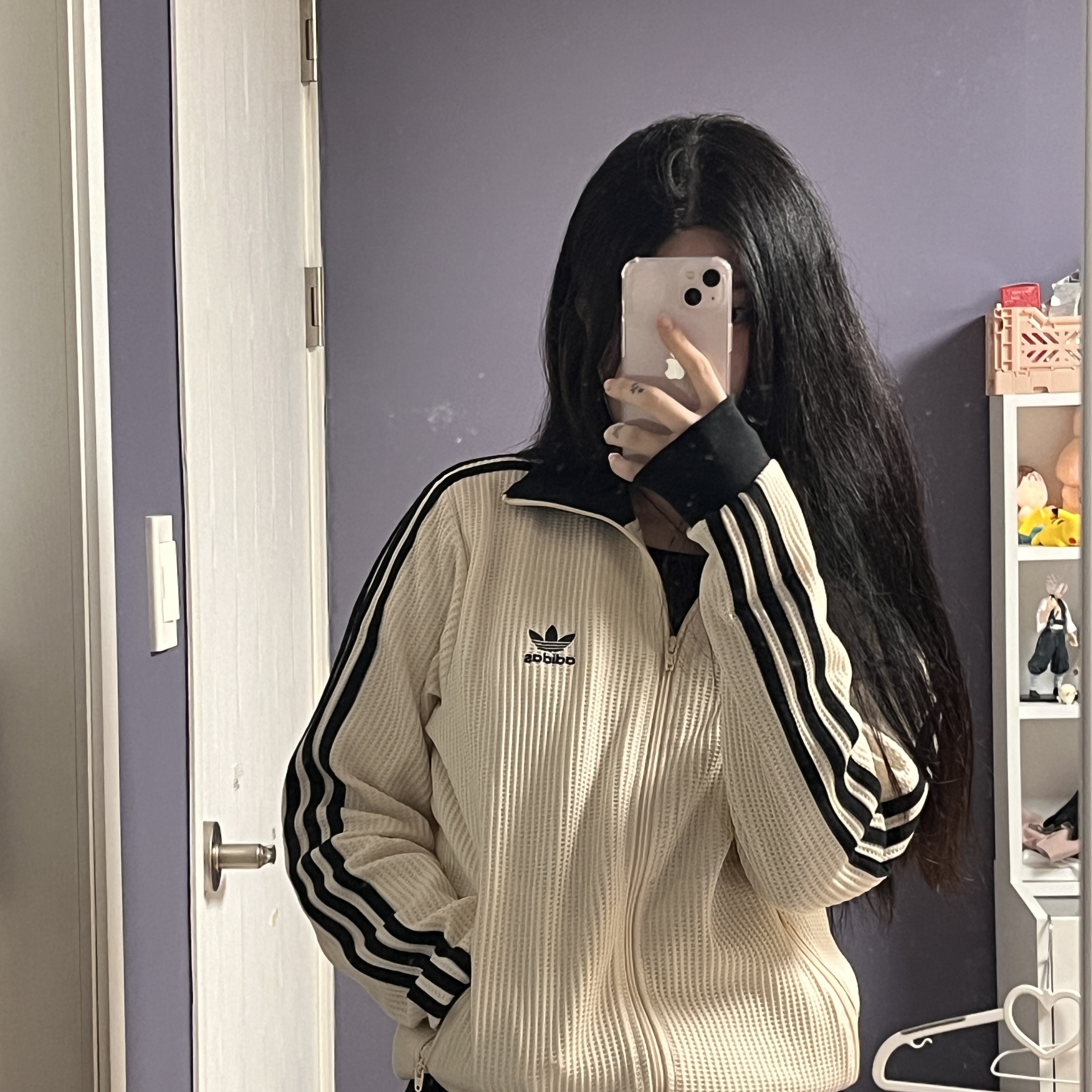 aumni4939 (@m2dy3d) 님의 게시물 | KREAM