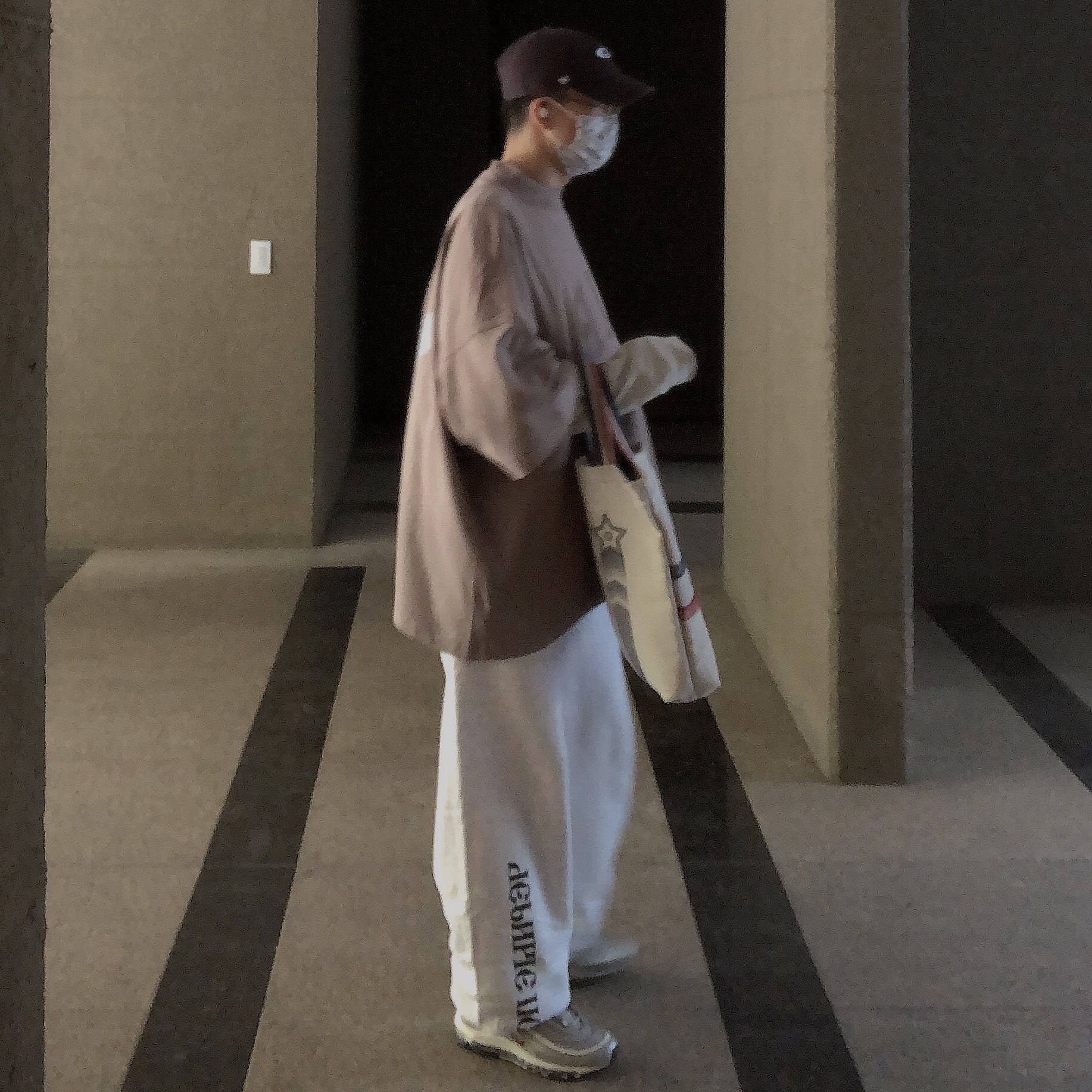 (@griff) 님의 게시물 | KREAM