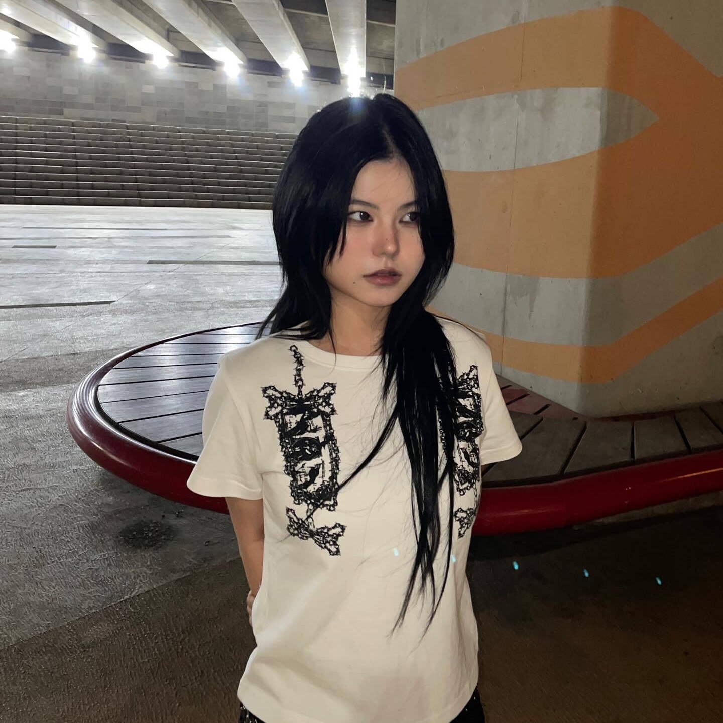 CHAIN RIBBON TEE | KREAM