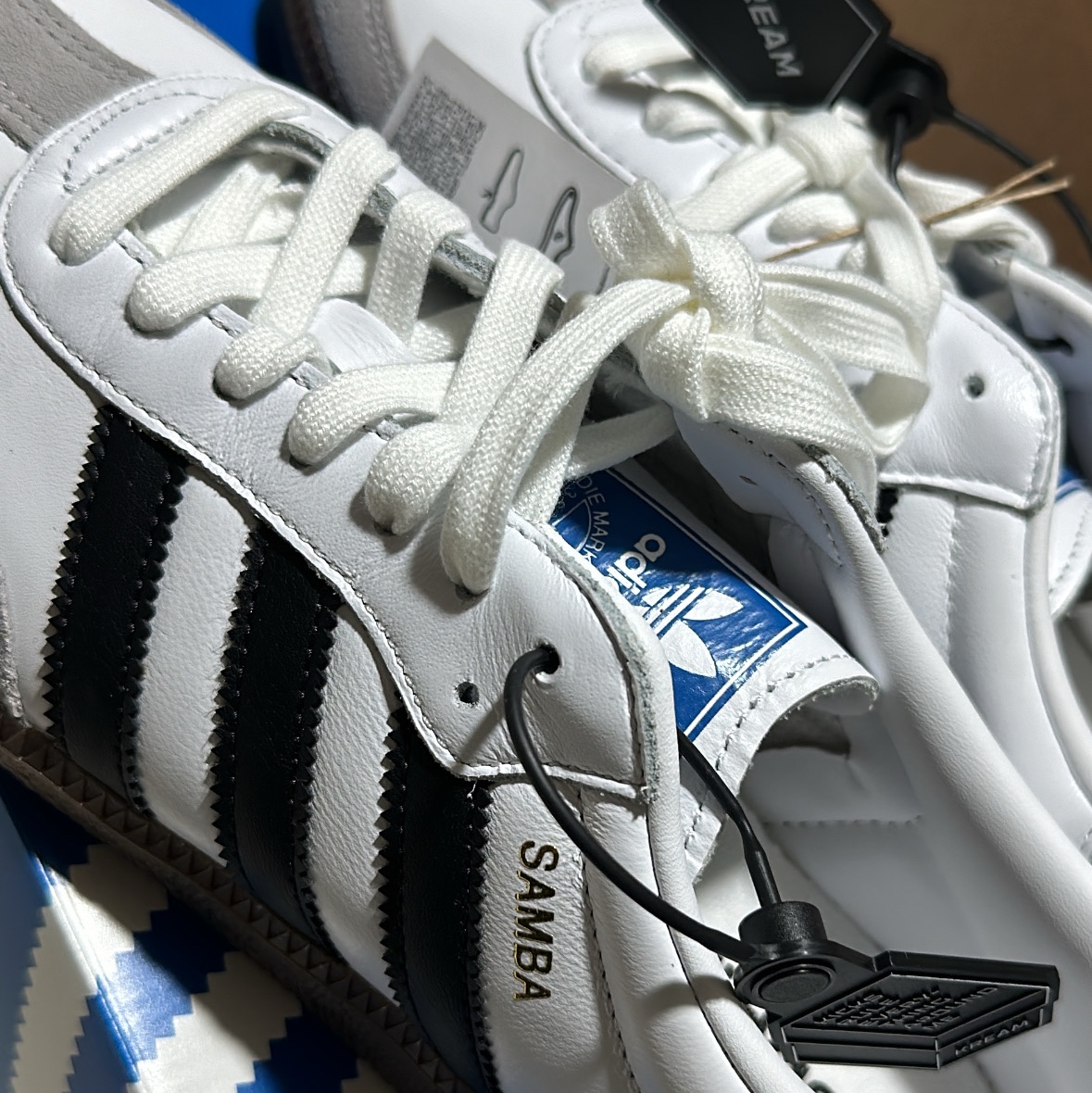 rrr4s7wv22 (@ia4bda) 님의 게시물 | KREAM