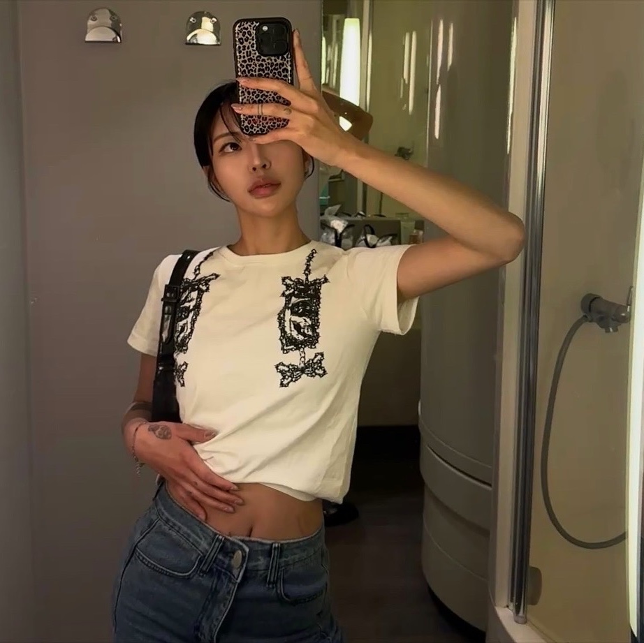 CHAIN RIBBON TEE | KREAM