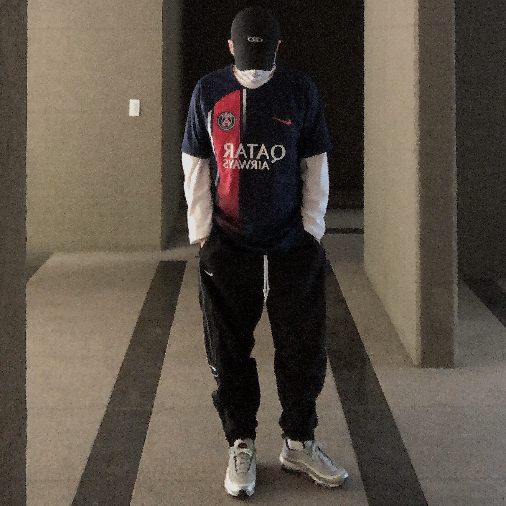 (@griff) 님의 게시물 | KREAM