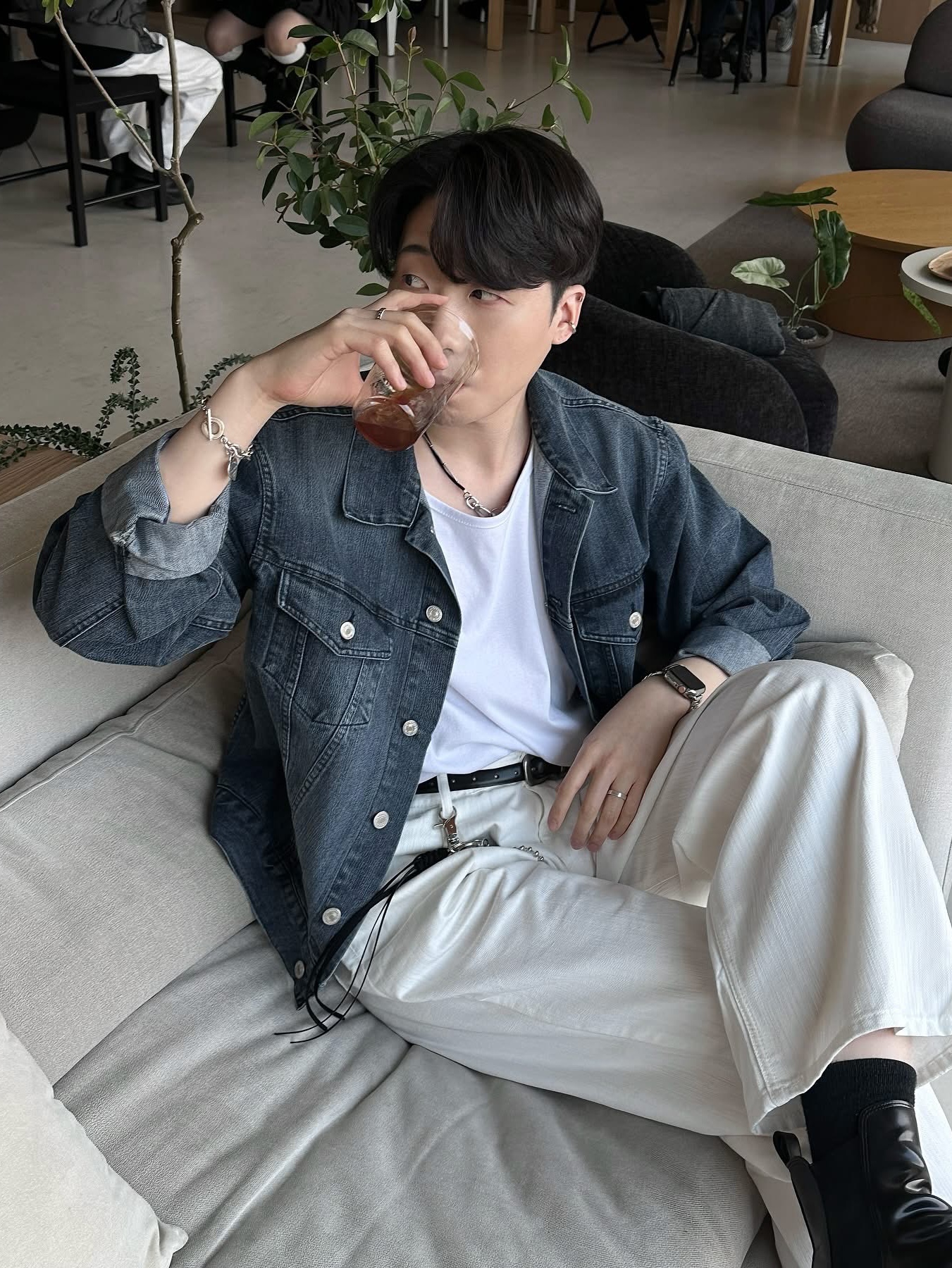 송정현 (@uc5c__) 님의 게시물 | KREAM