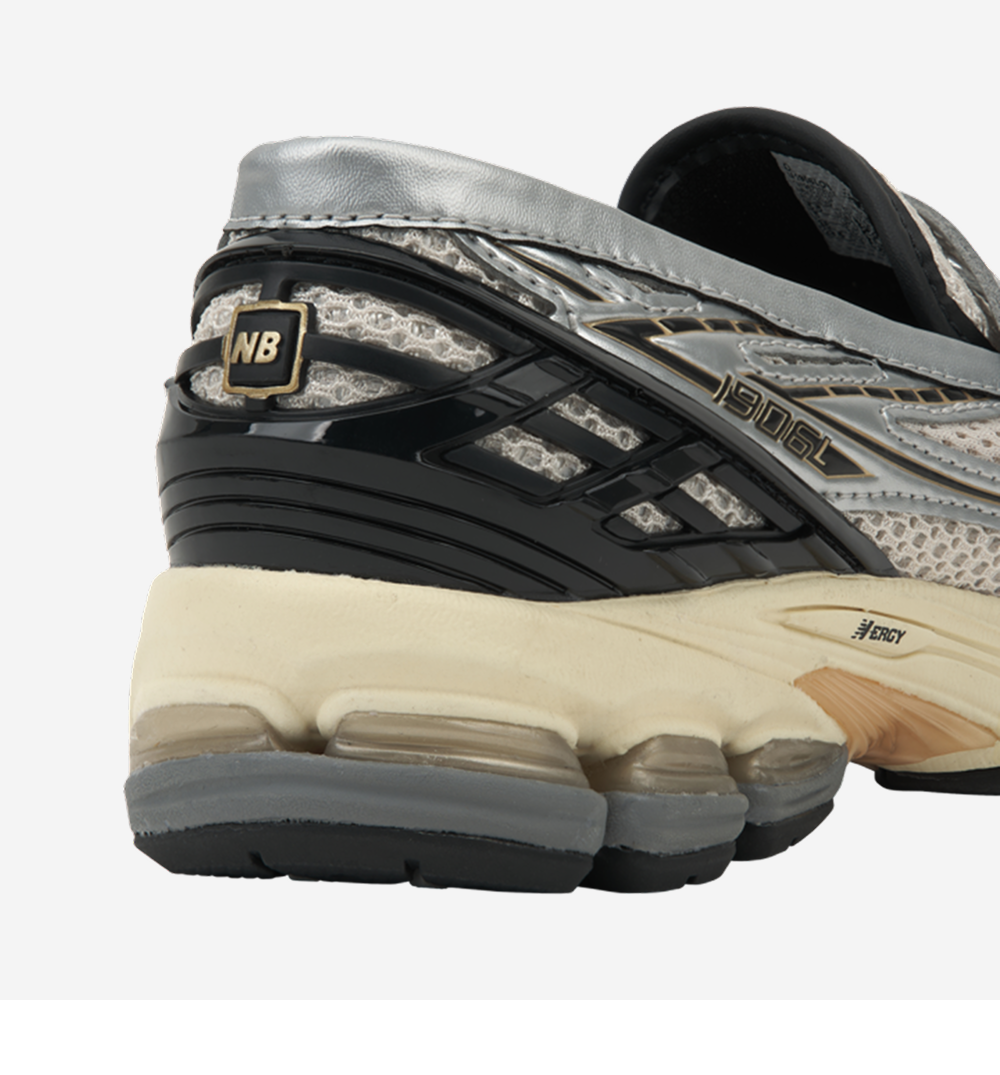 뉴발란스 1906L 실버 메탈릭 크림 | New Balance | KREAM