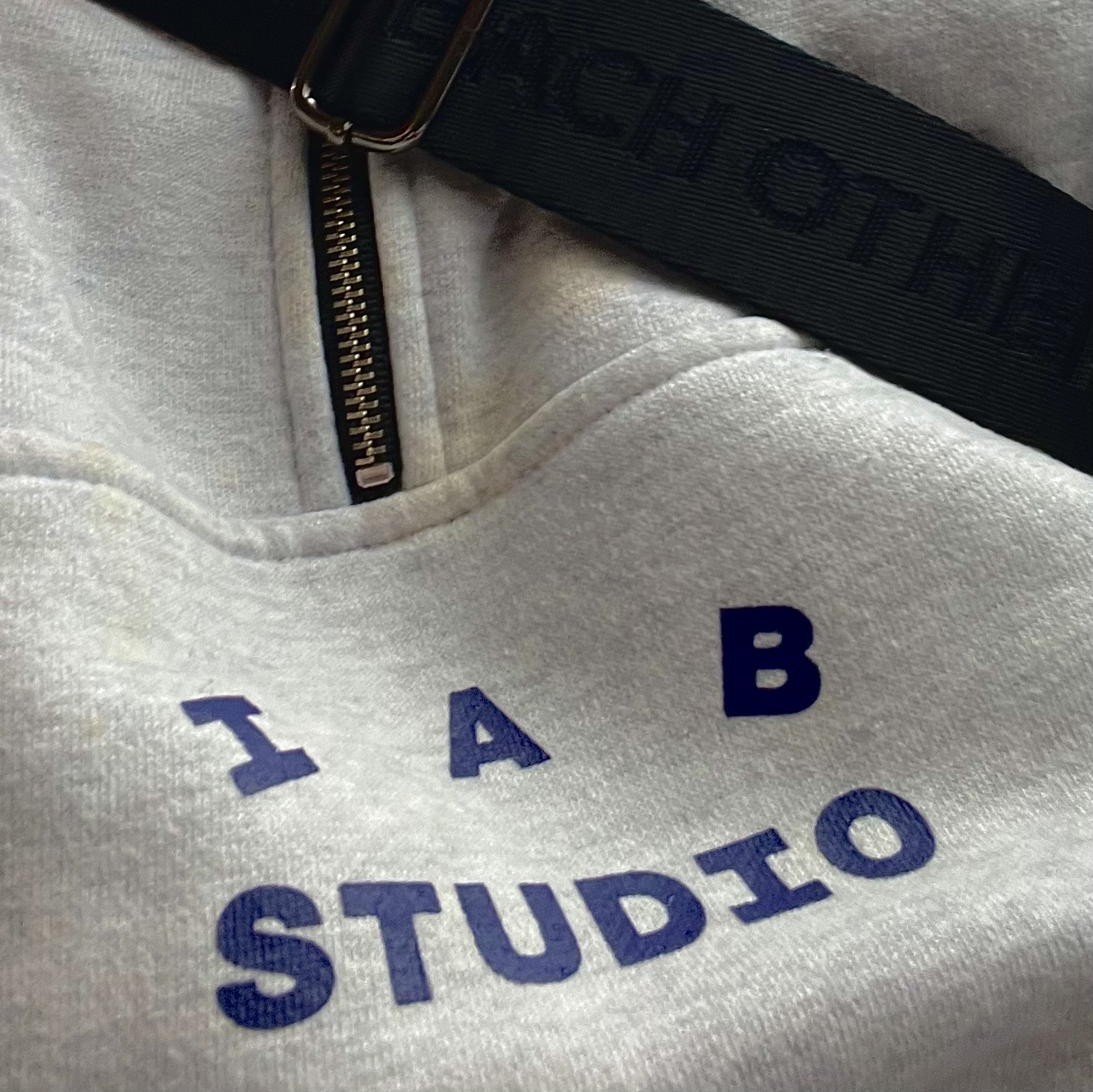 나익희 (@drow_act) 님의 게시물 | KREAM