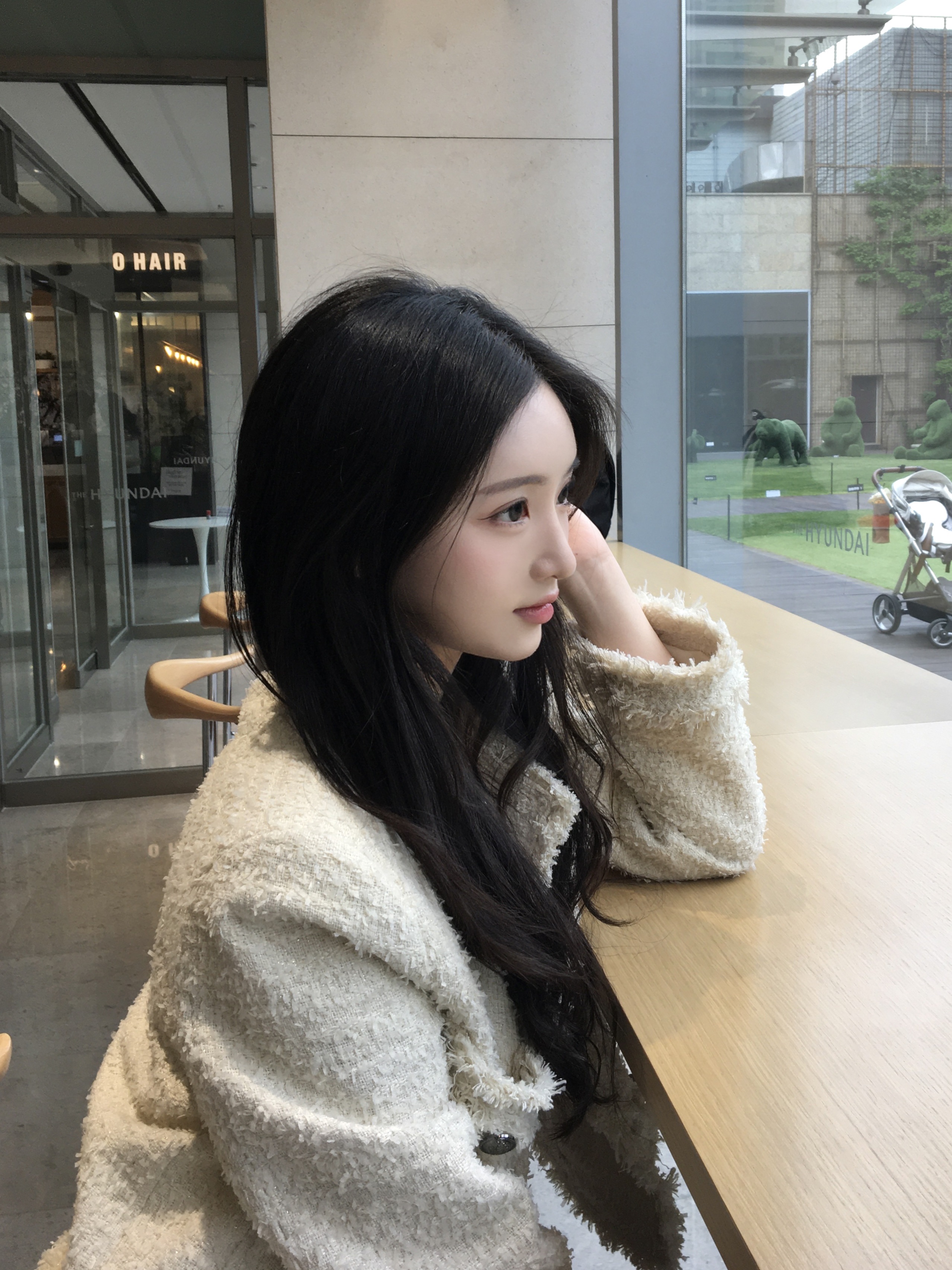 (@owlhuii) 님의 게시물 | KREAM