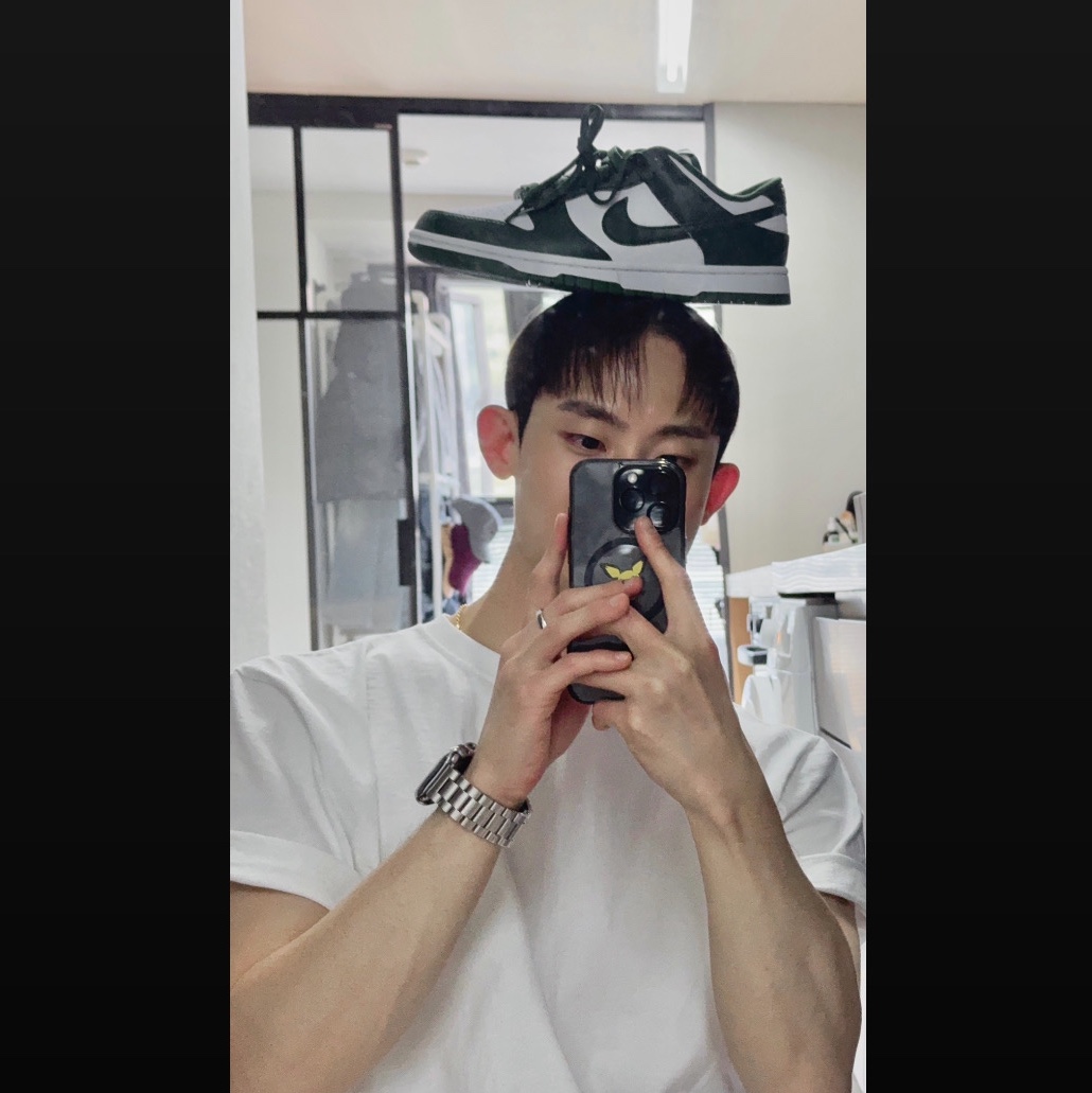 Jeju_ (@win__woooo) 님의 게시물 | KREAM