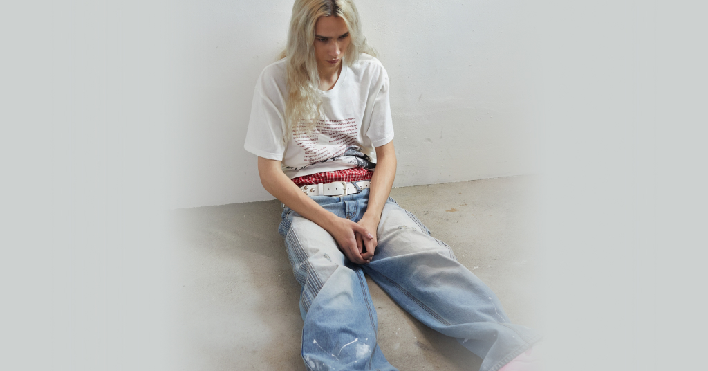 FAR FROM WHAT 단독 선발매 | KREAM