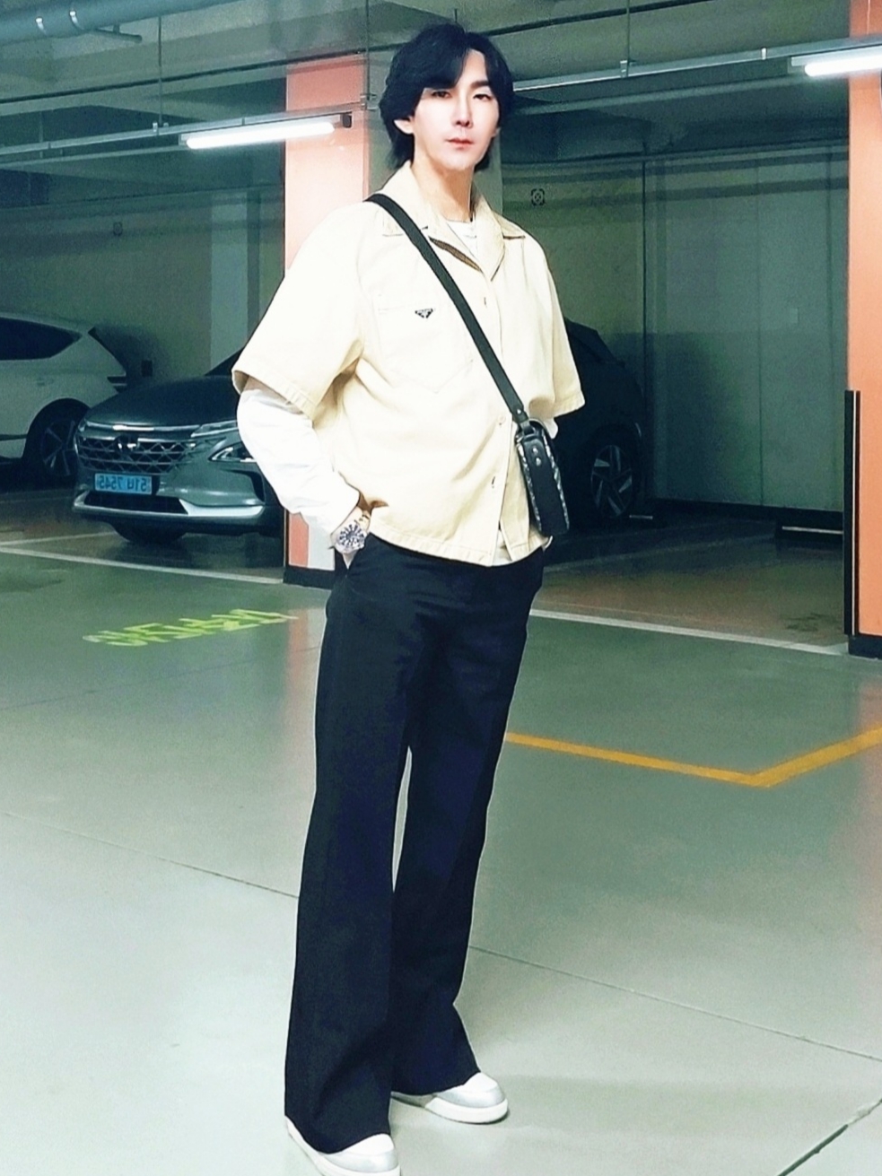 김 현 (@_kim_hyun_) 님의 게시물 | KREAM