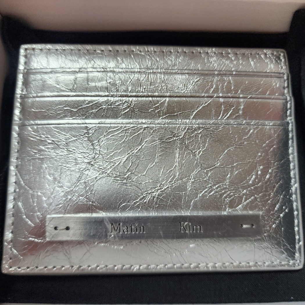 ㅇㅅㅇ (@fmvxbjmd) 님의 게시물 | KREAM