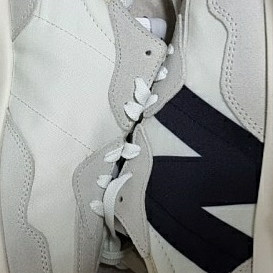 선 (@98w15h) 님의 게시물 | KREAM