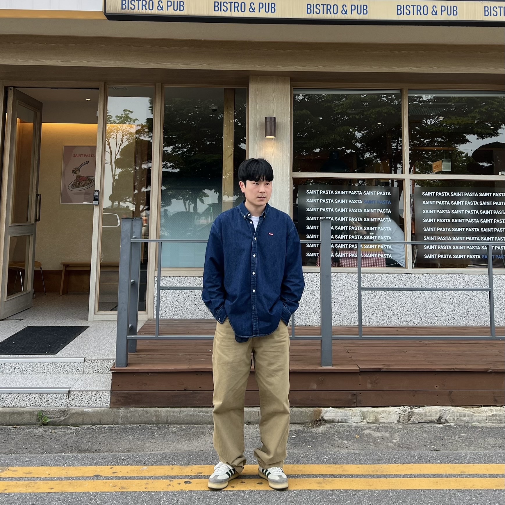 셔츠L, 팬츠m | KREAM