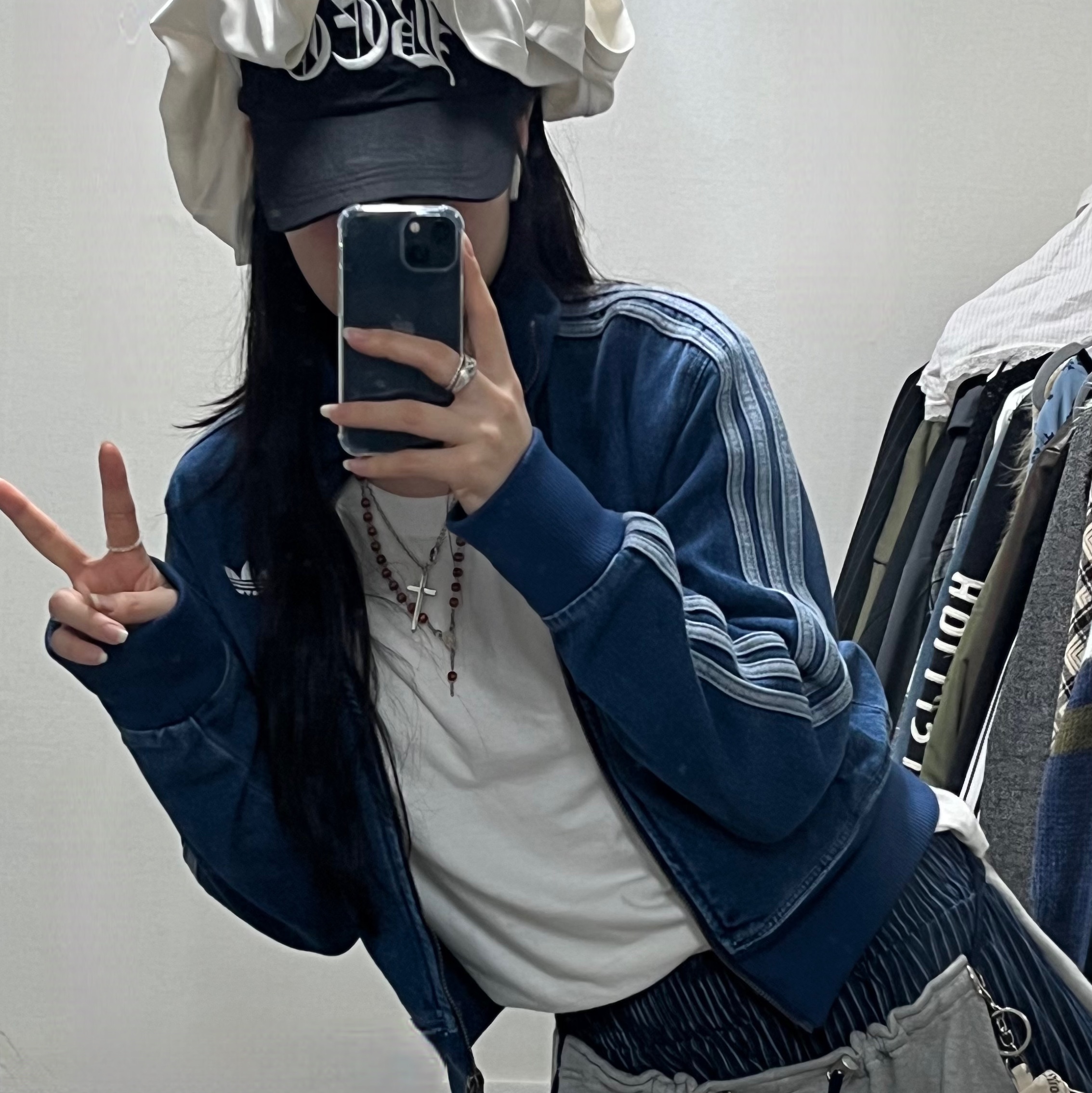 채이안 (@42.3024) 님의 게시물 | KREAM