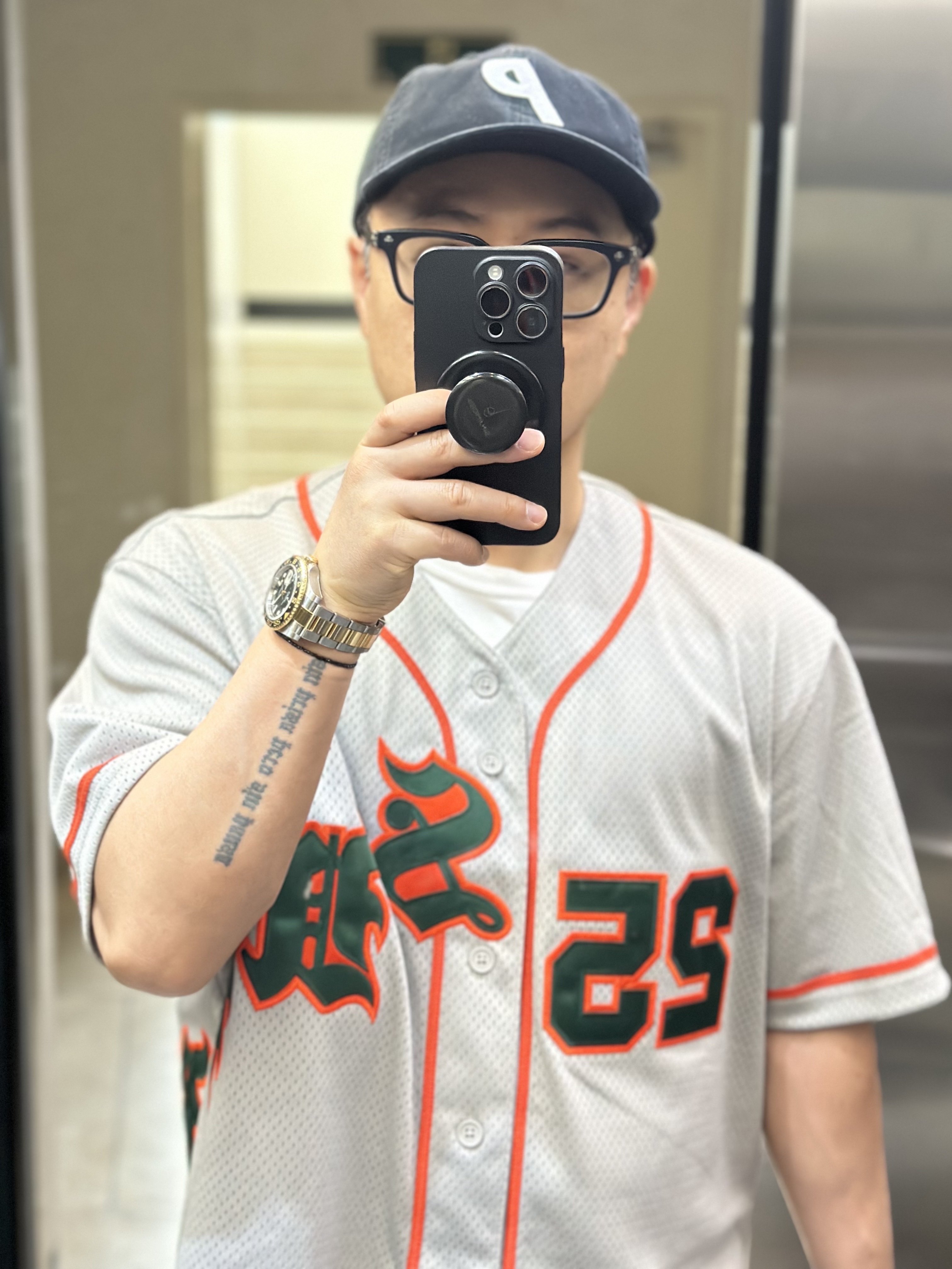 (@nong_sa) 님의 게시물 | KREAM