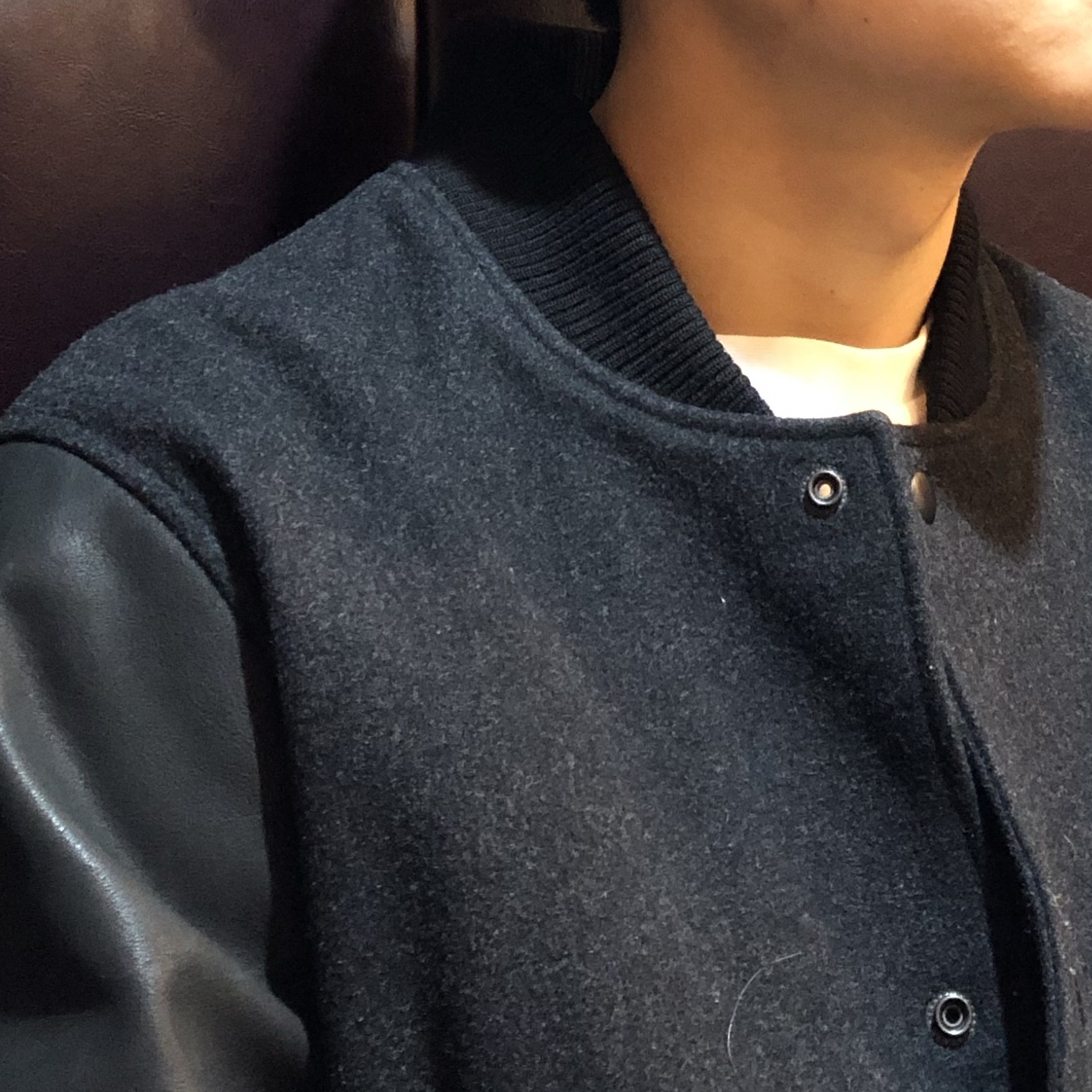 cool_jr (@barney_stinson) 님의 게시물 | KREAM