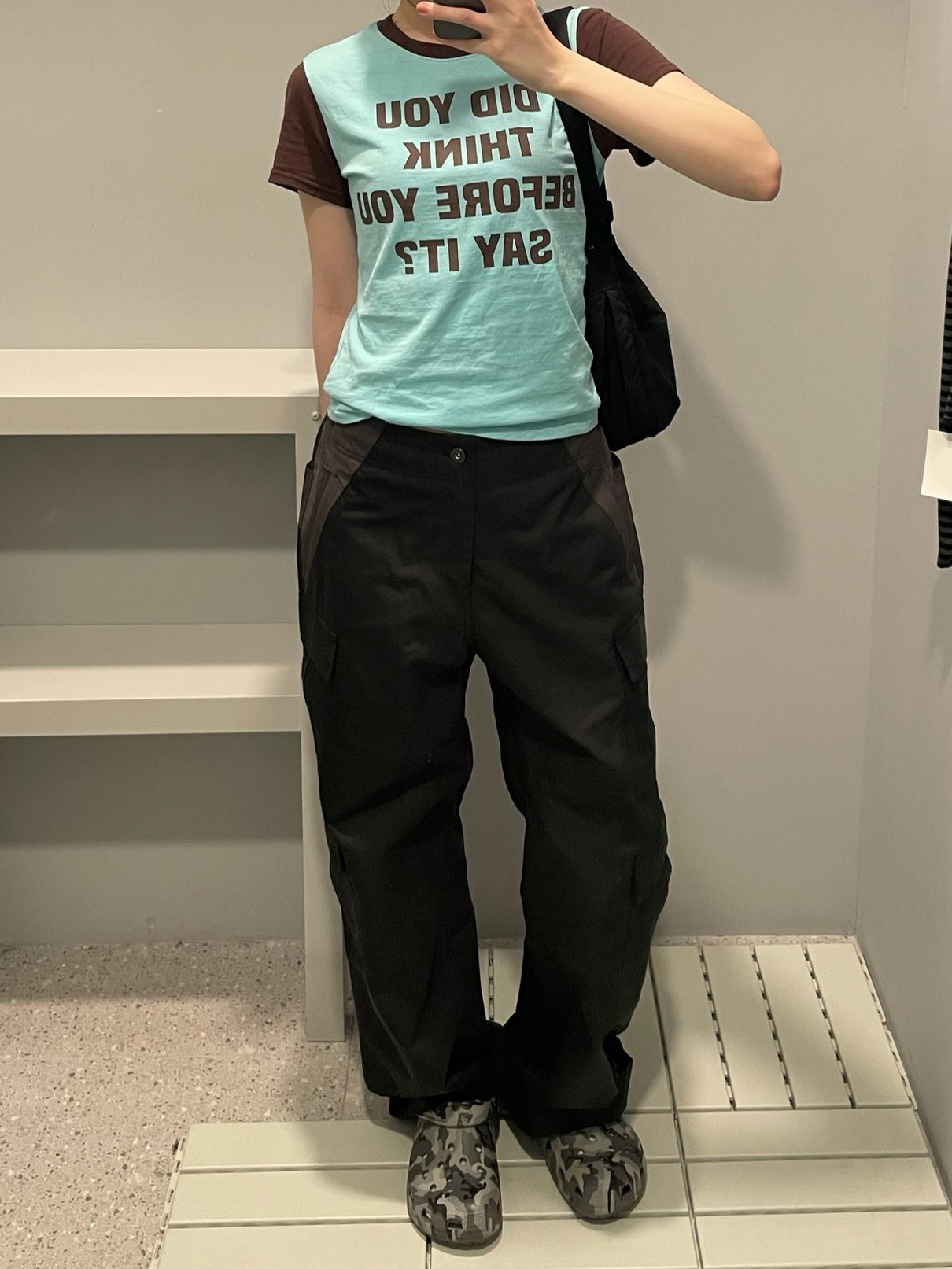 dan (@domantic) 님의 게시물 | KREAM