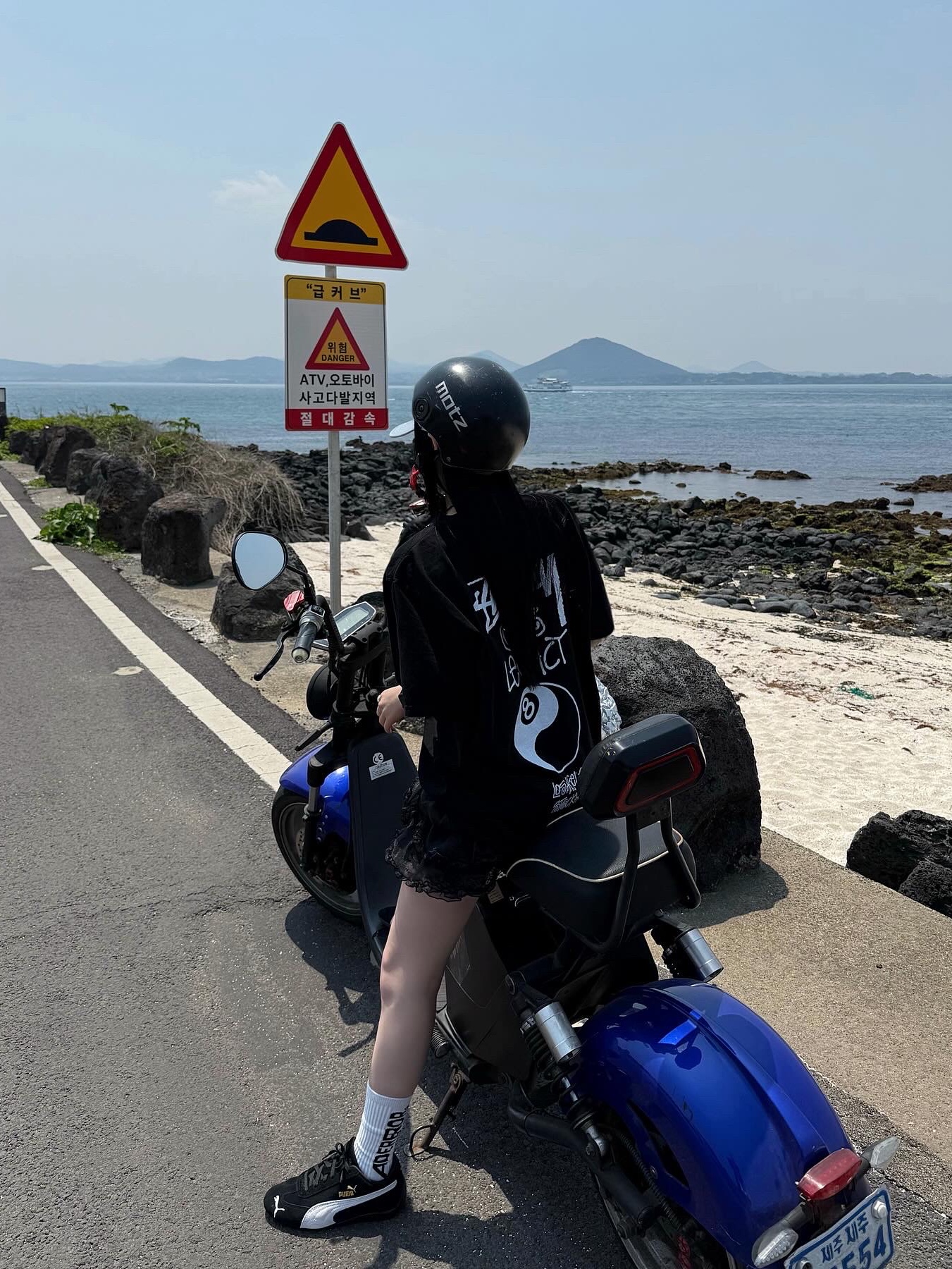 변달옹 (@d._.arong) 님의 게시물 | KREAM