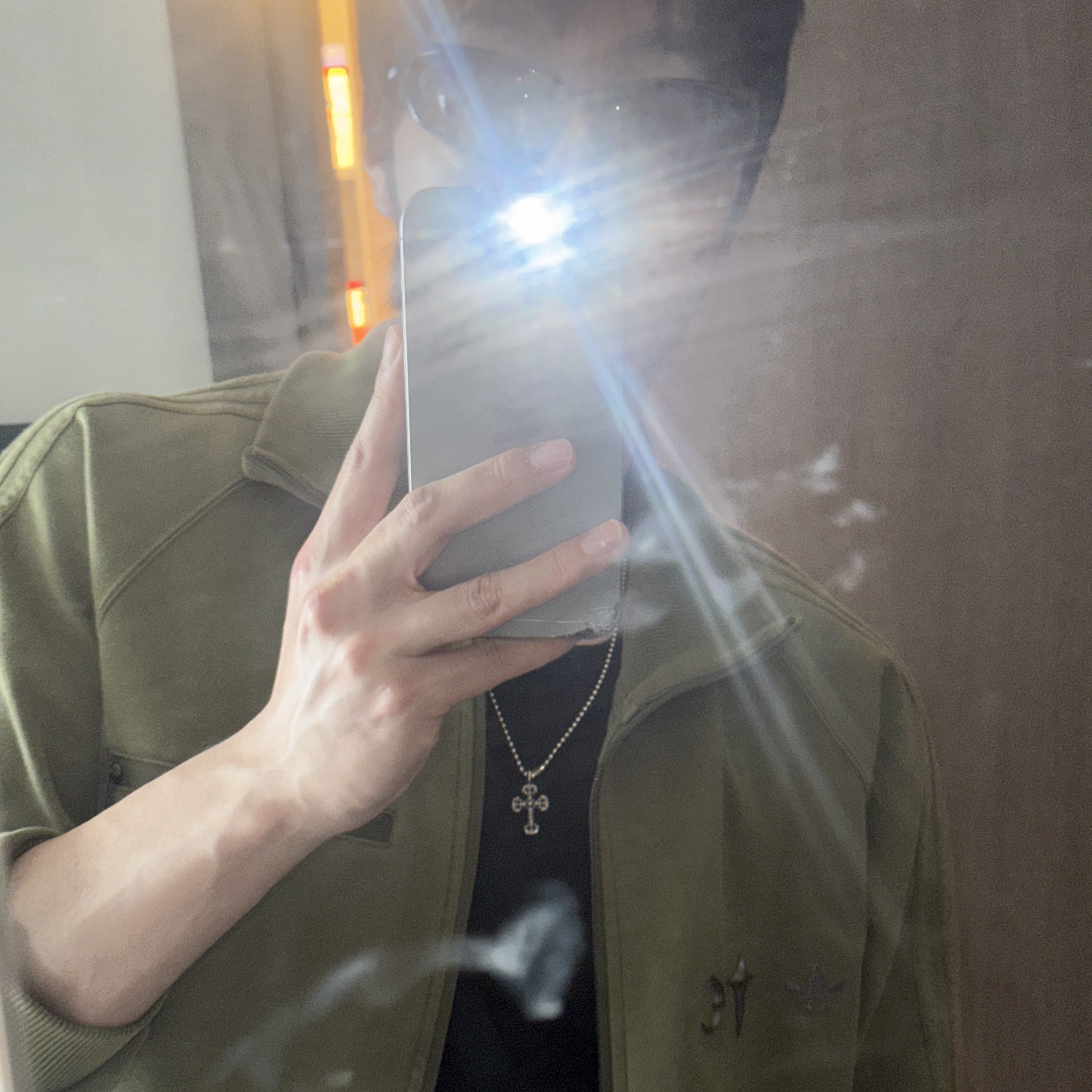 tgh0210 (@ti_kunhee) 님의 게시물 | KREAM