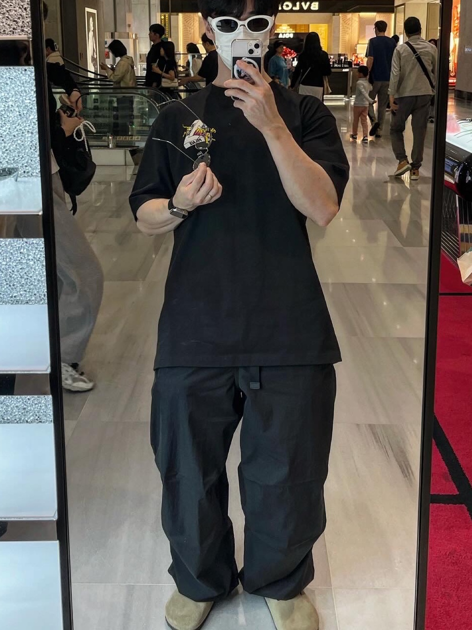 ? (@jhkk__) 님의 게시물 | KREAM