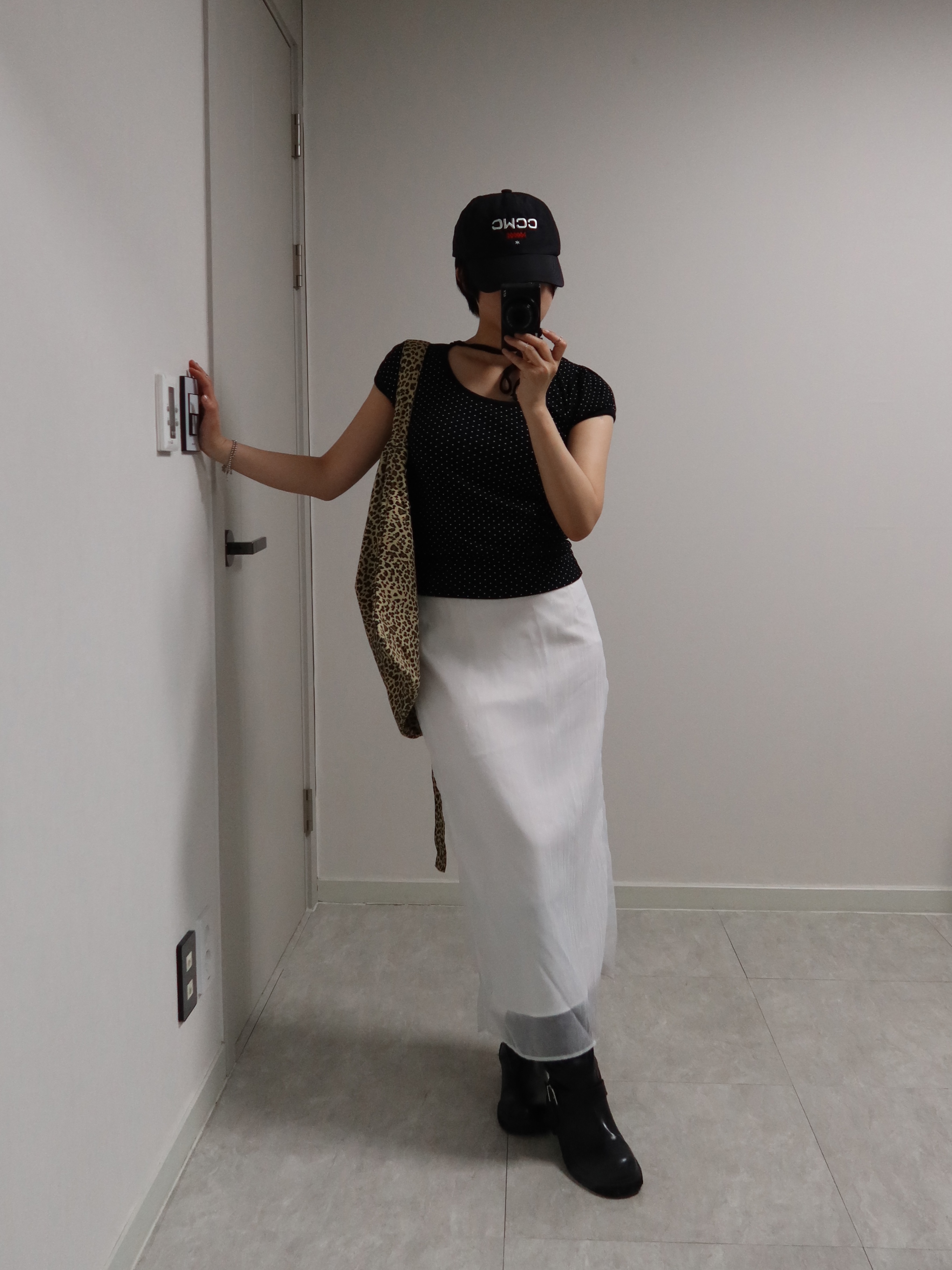 무림 (@mu._.1im) 님의 게시물 | KREAM