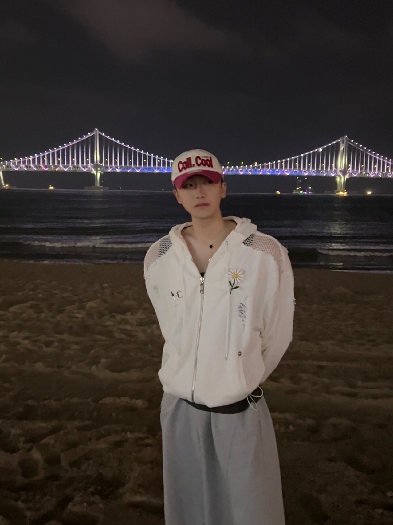 (@lv_o4_e) 님의 게시물 | KREAM