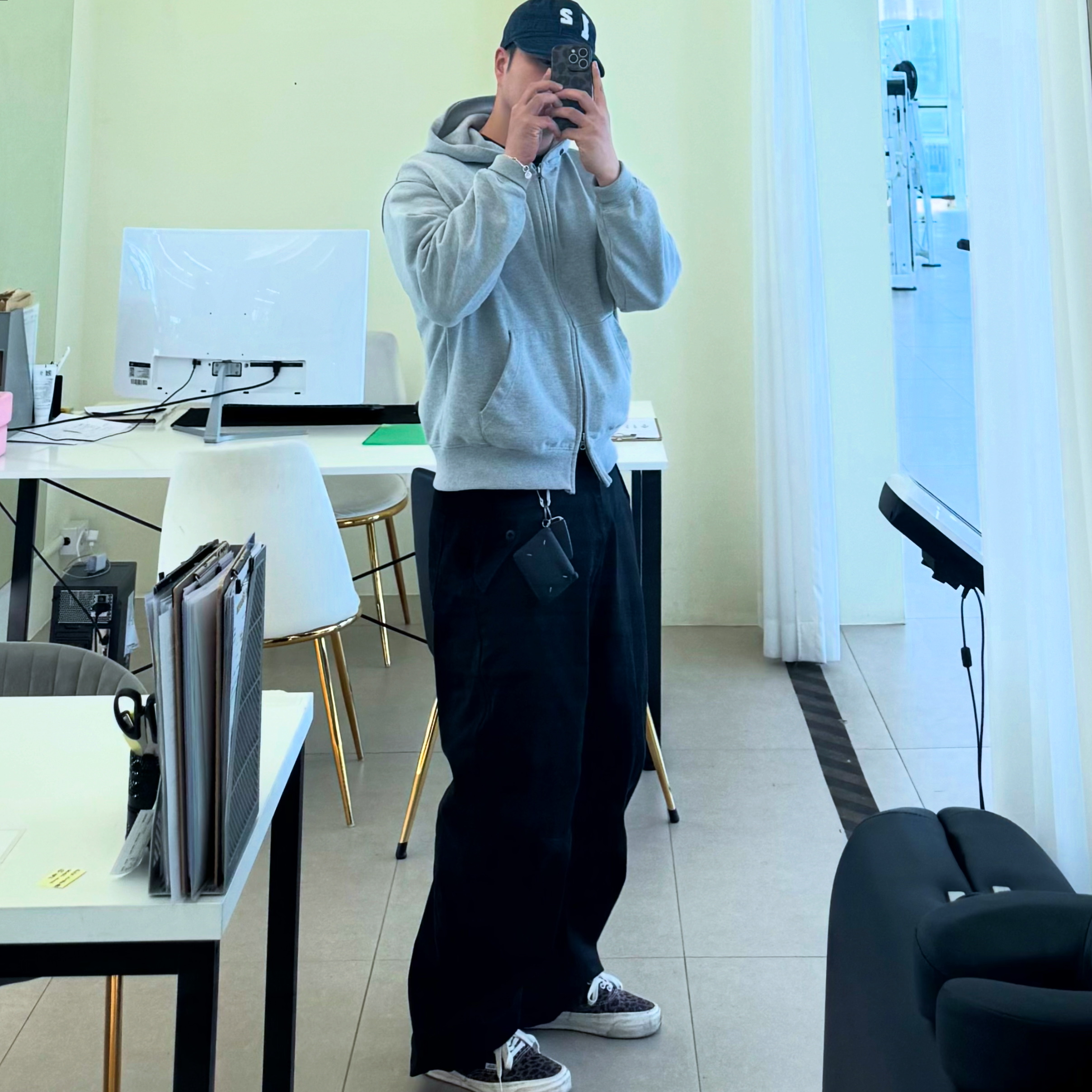 광어 (@kwange0) 님의 게시물 | KREAM