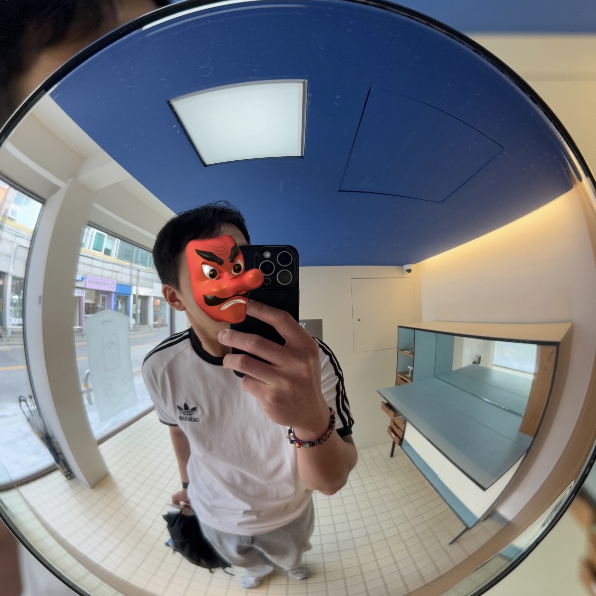 mephistopele... (@o69z6e) 님의 게시물 | KREAM