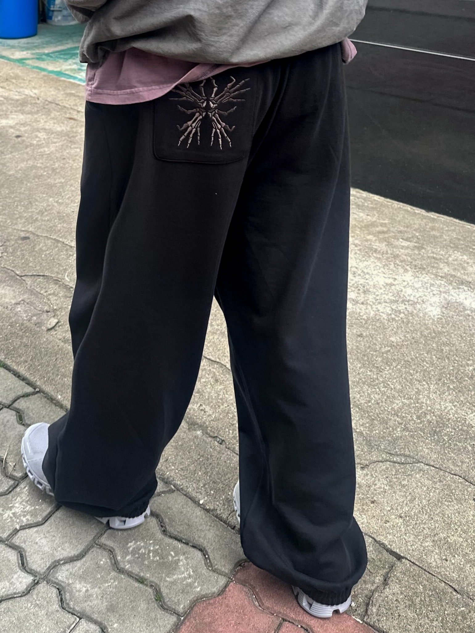 Vonvat (@vonvat) 님의 게시물 | KREAM