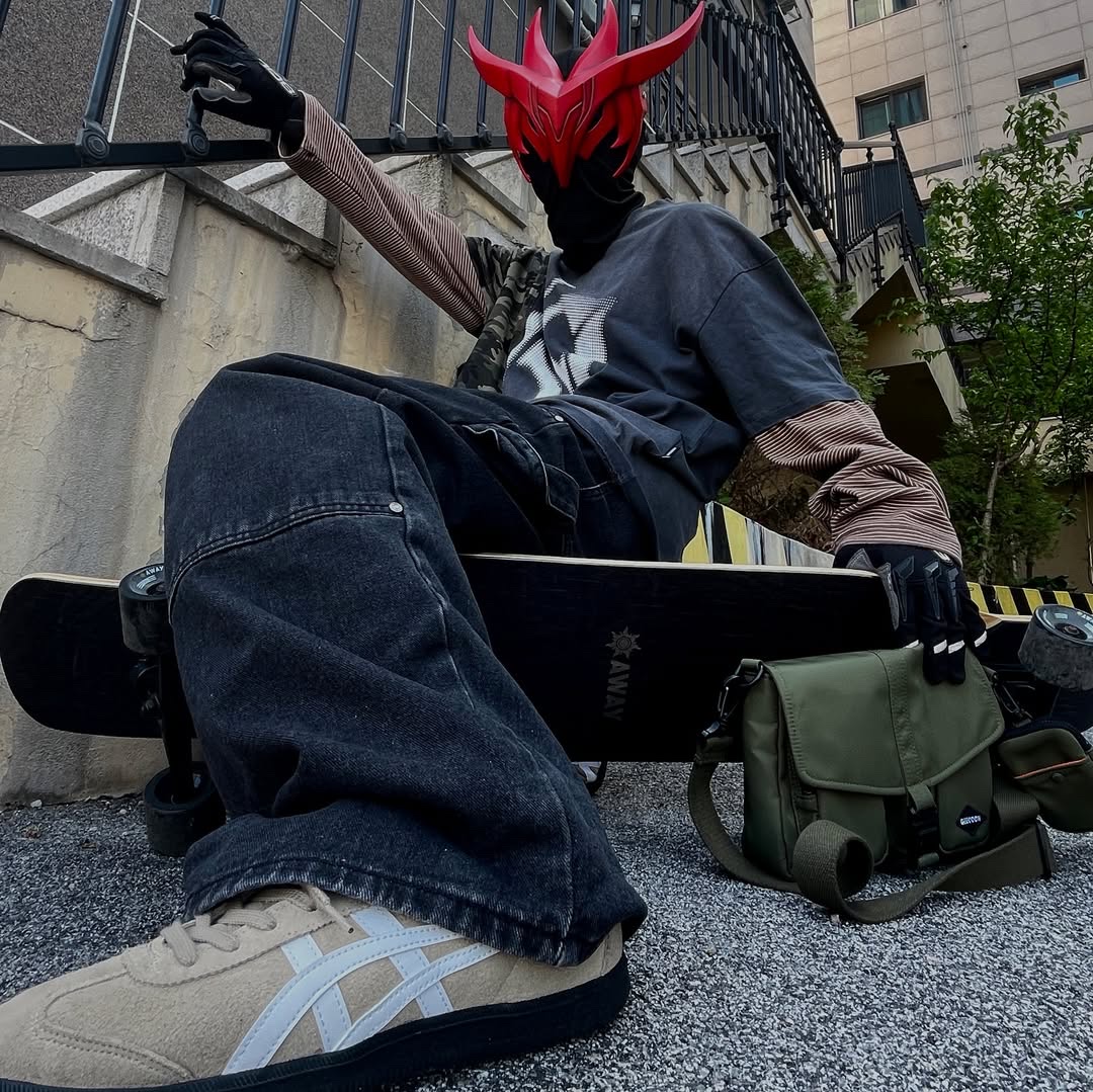 DOMINANT (@dominant) 님의 게시물 | KREAM