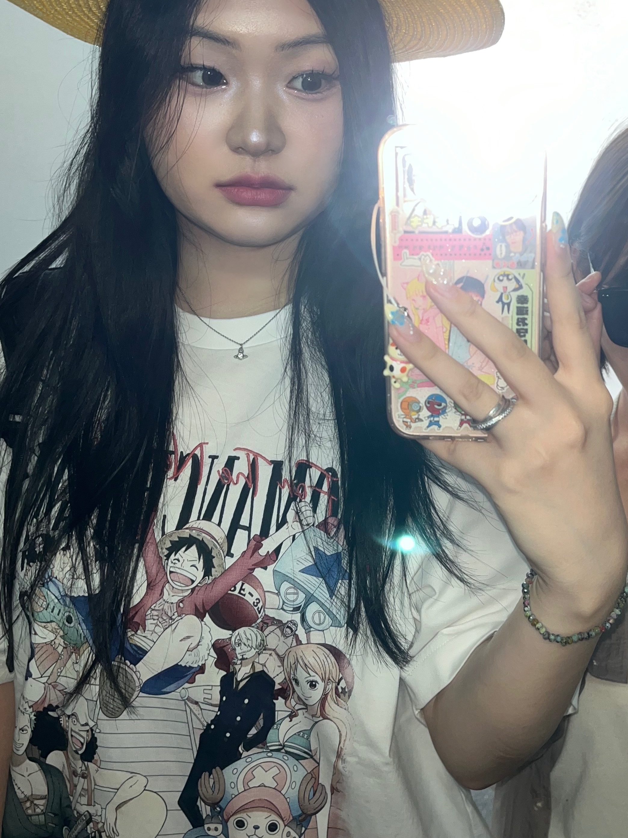 유니클로 UT 느좋 티셔츠 모음 | KREAM