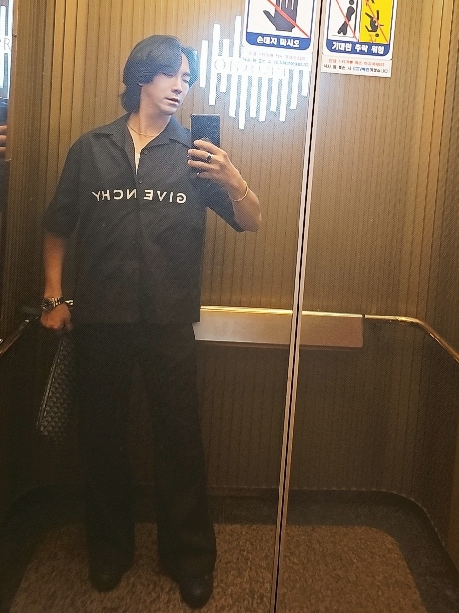 김 현 (@_kim_hyun_) 님의 게시물 | KREAM