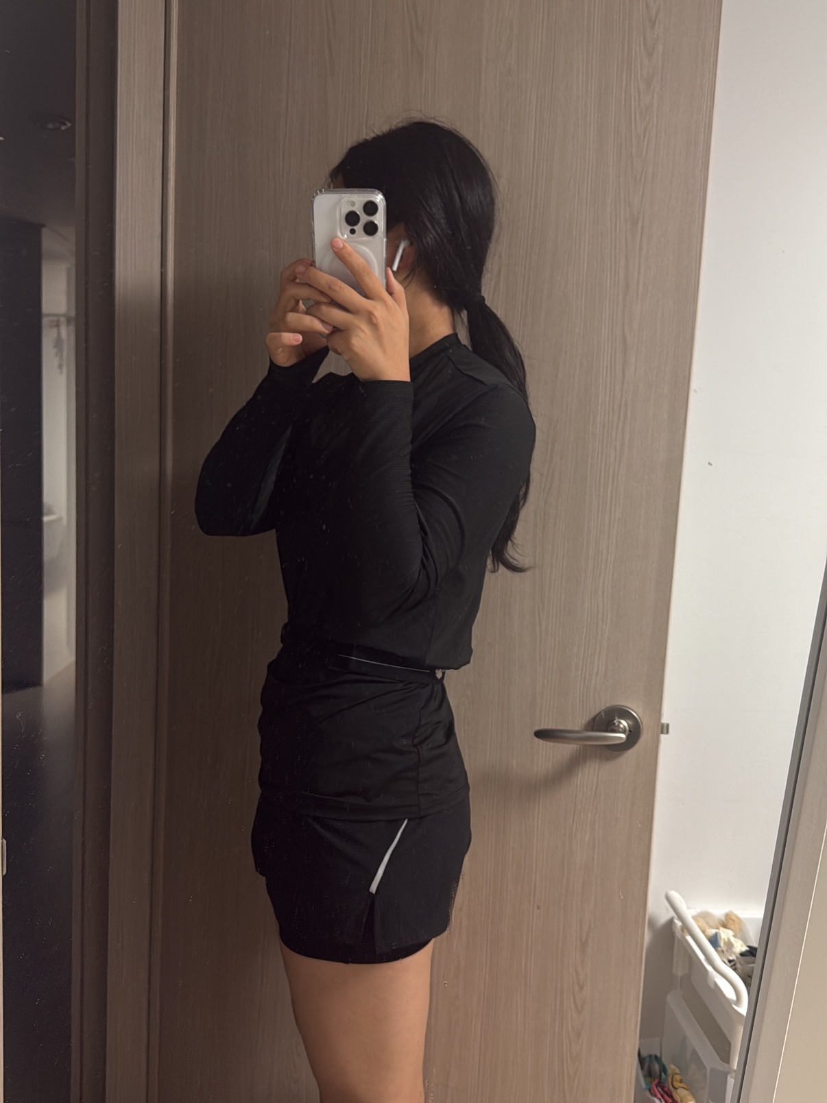 나짱 (@na._.leea) 님의 게시물 | KREAM