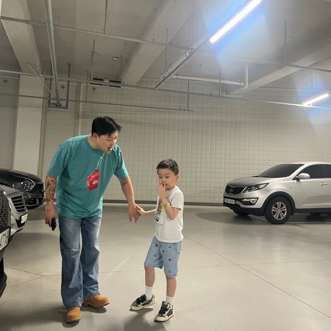 므찐슈탈 (@___one.s) 님의 게시물 | KREAM