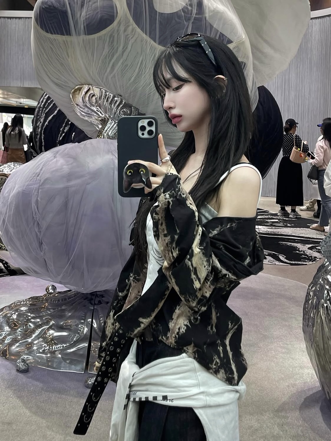 유누니 (@you_nuni) 님의 게시물 | KREAM