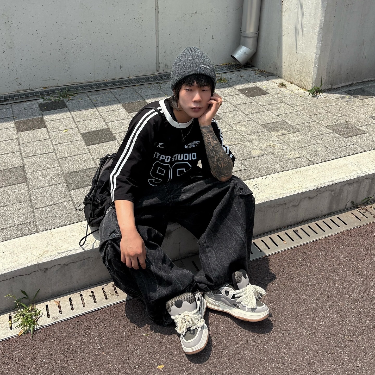 징기 (@jingy) 님의 게시물 | KREAM