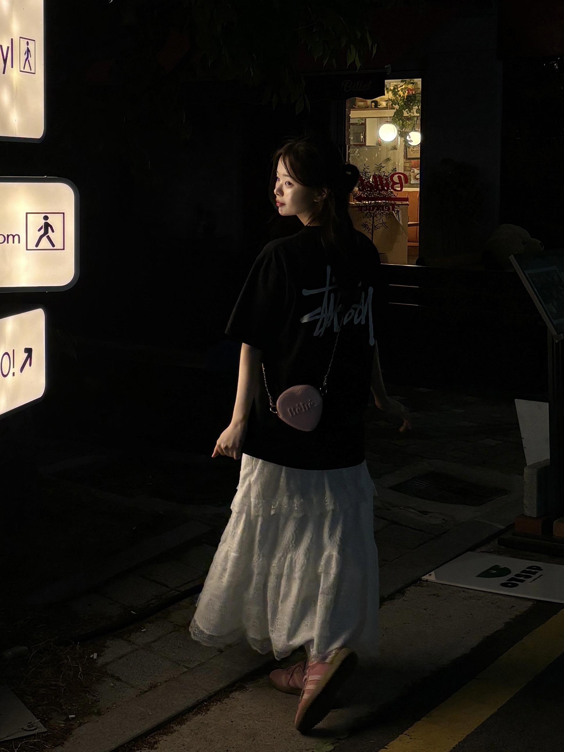 망원동 계절 🩵🩷 | KREAM