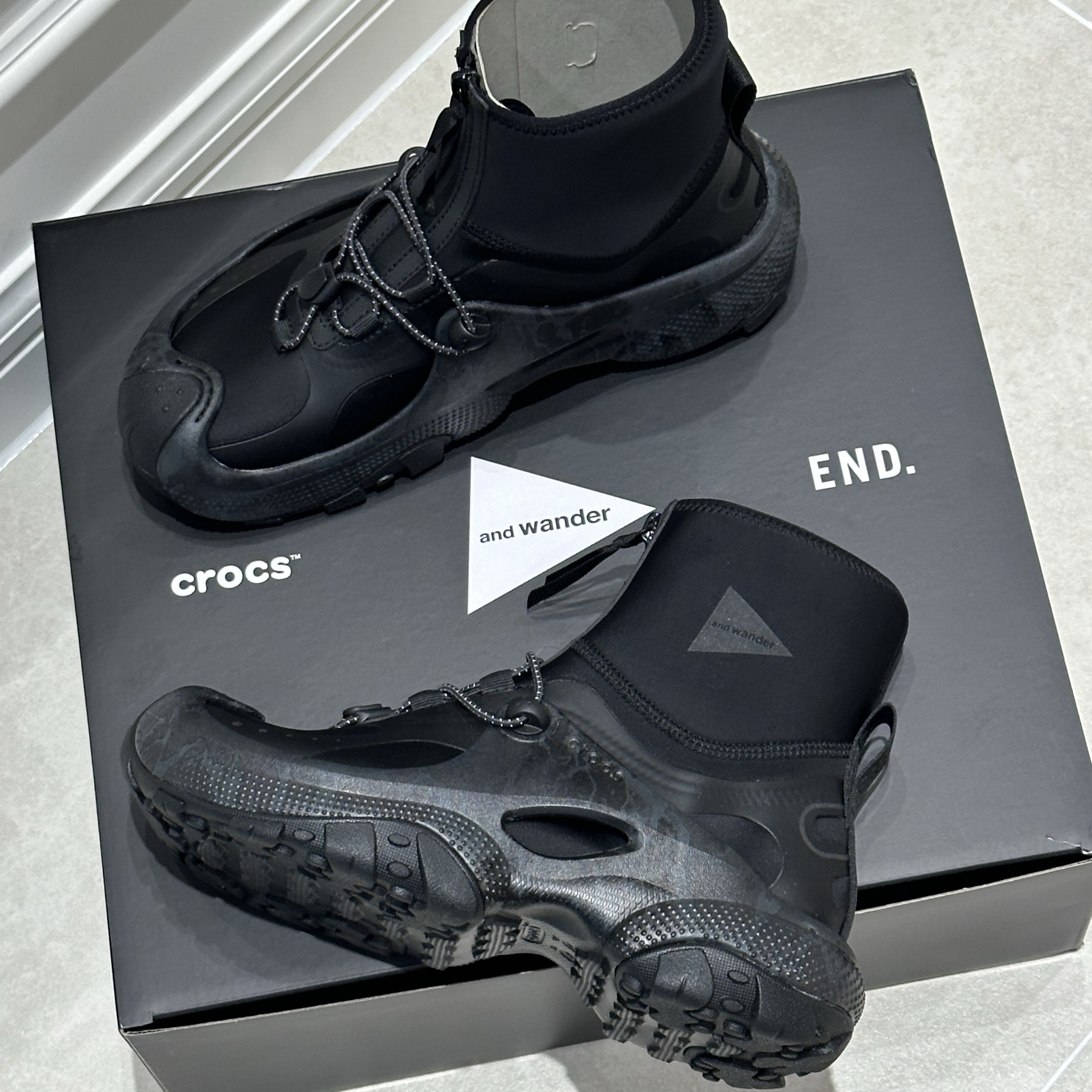 K릴라 (@full_moon.k) 님의 게시물 | KREAM