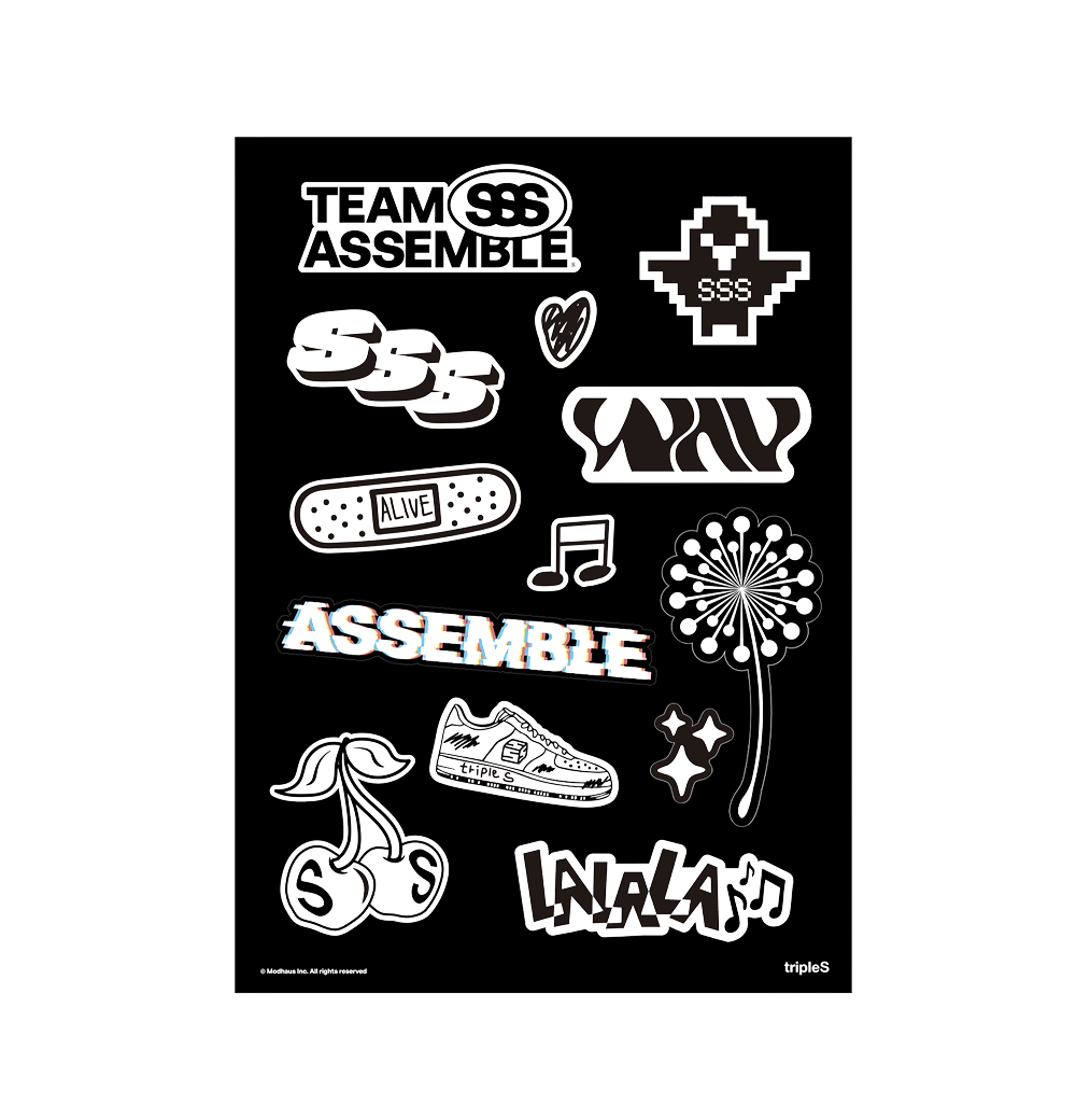 트리플에스 x 오버더피치 팀 SSS 어셈블 25 스티커 팩 | tripleS x Over The Pitch | KREAM
