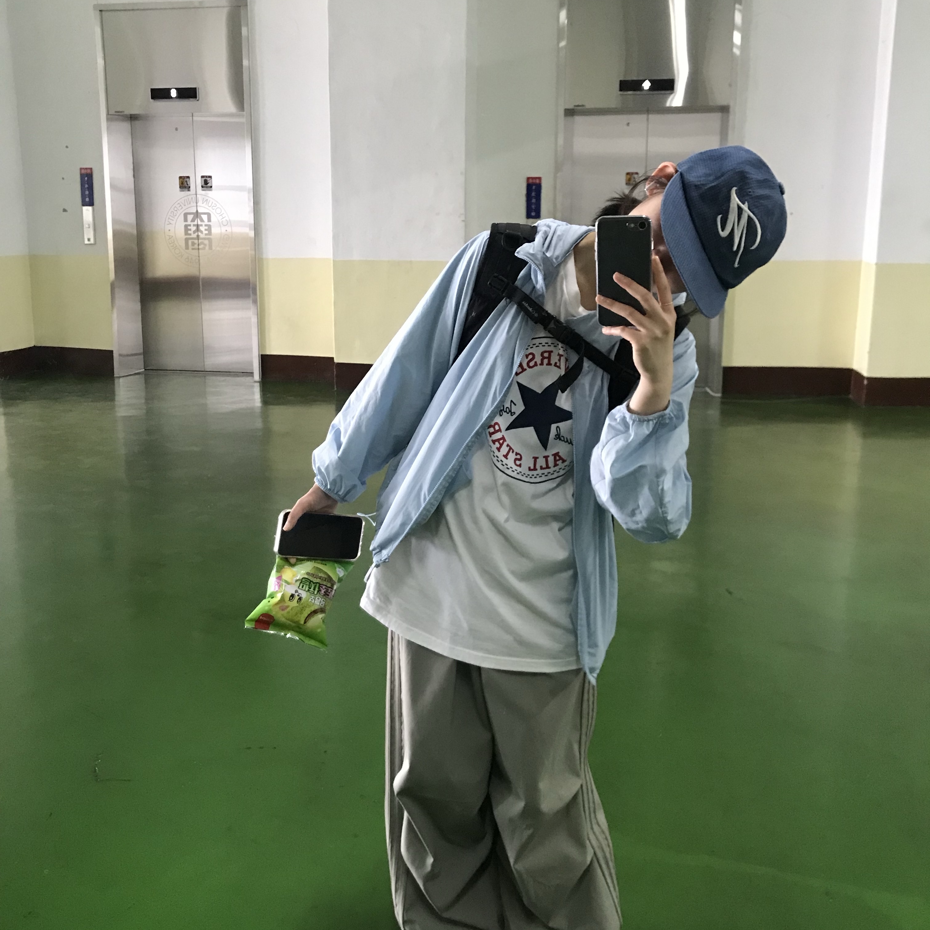 하녕 (@_sw.hy_) 님의 게시물 | KREAM