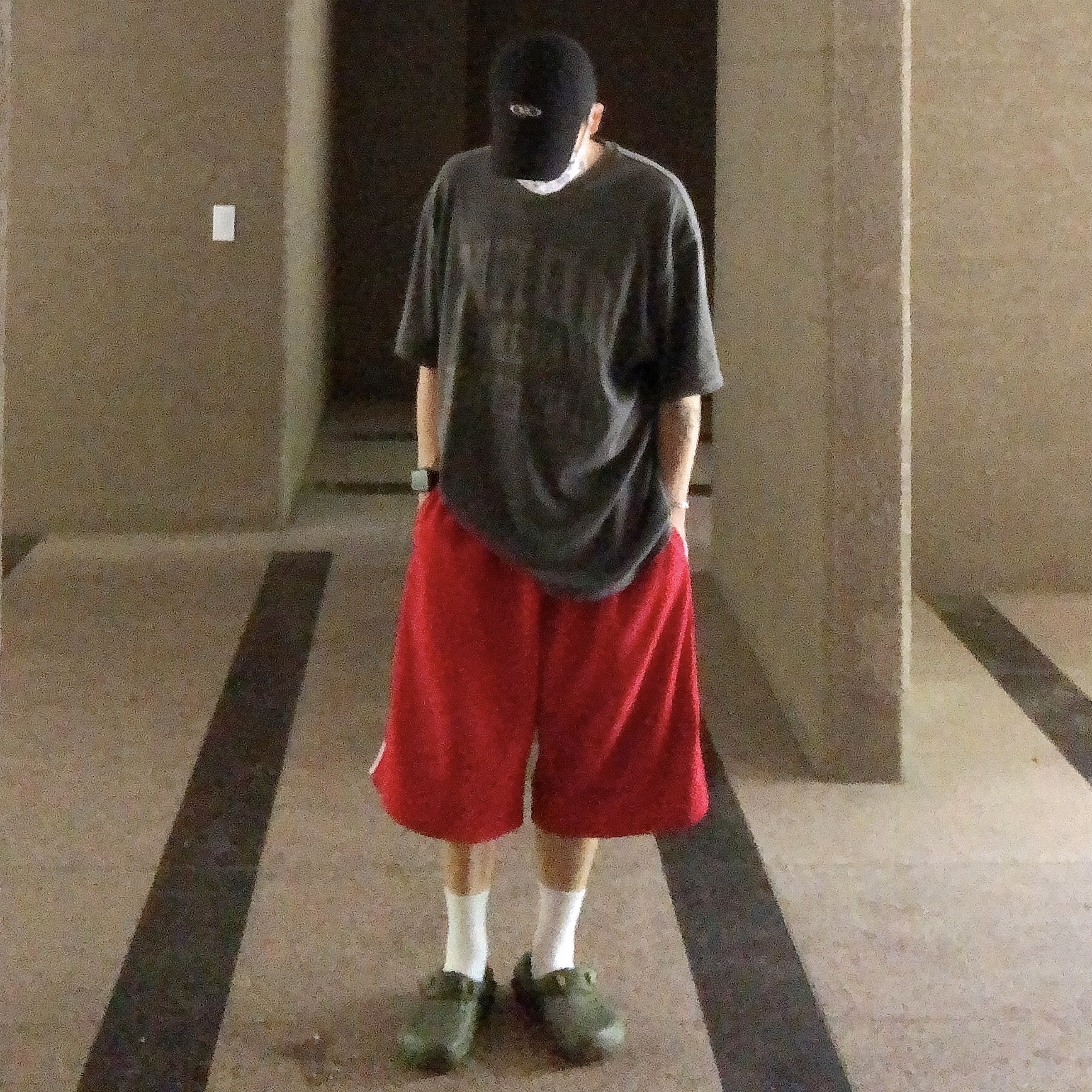 (@griff) 님의 게시물 | KREAM