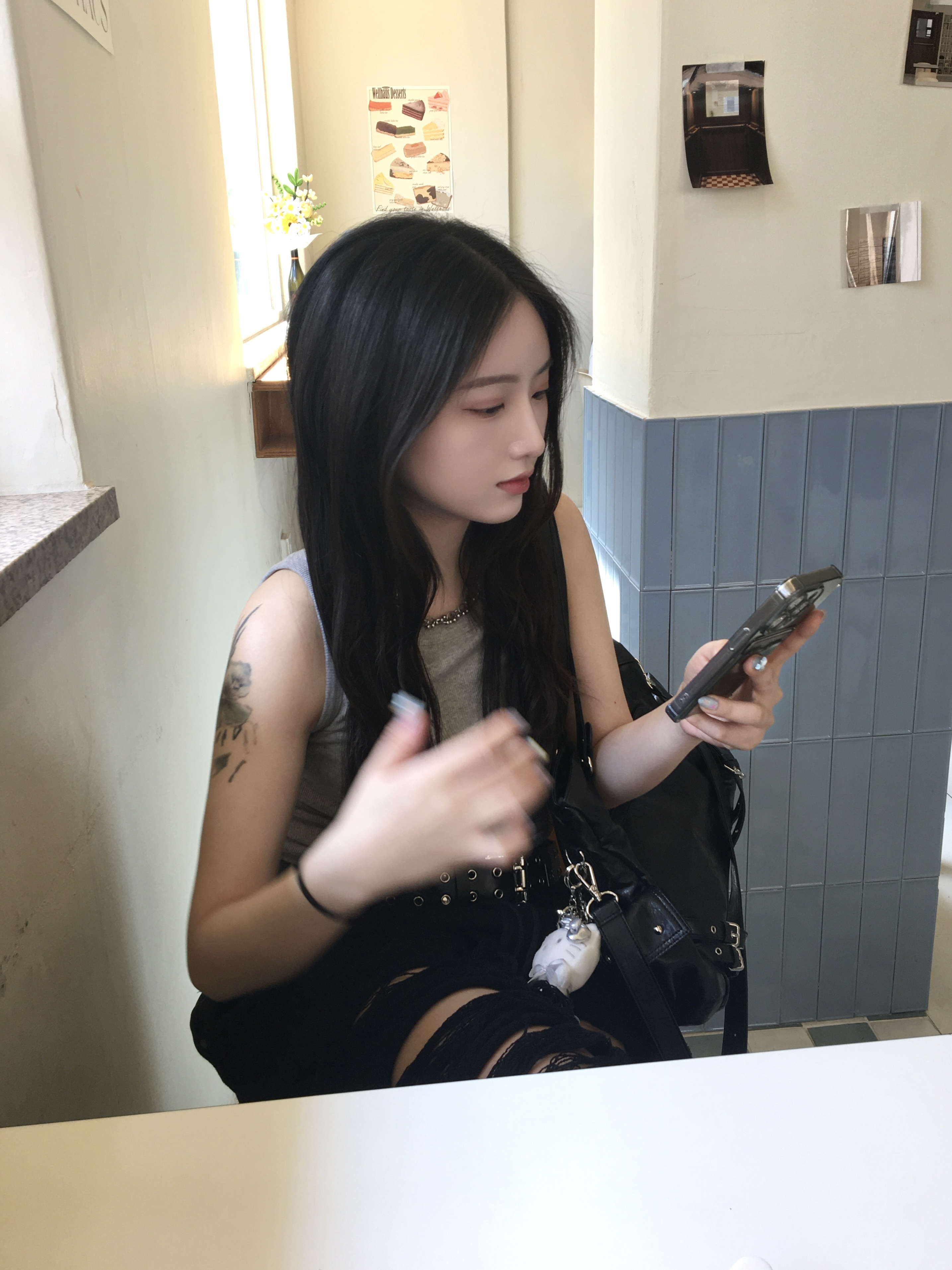 (@owlhuii) 님의 게시물 | KREAM