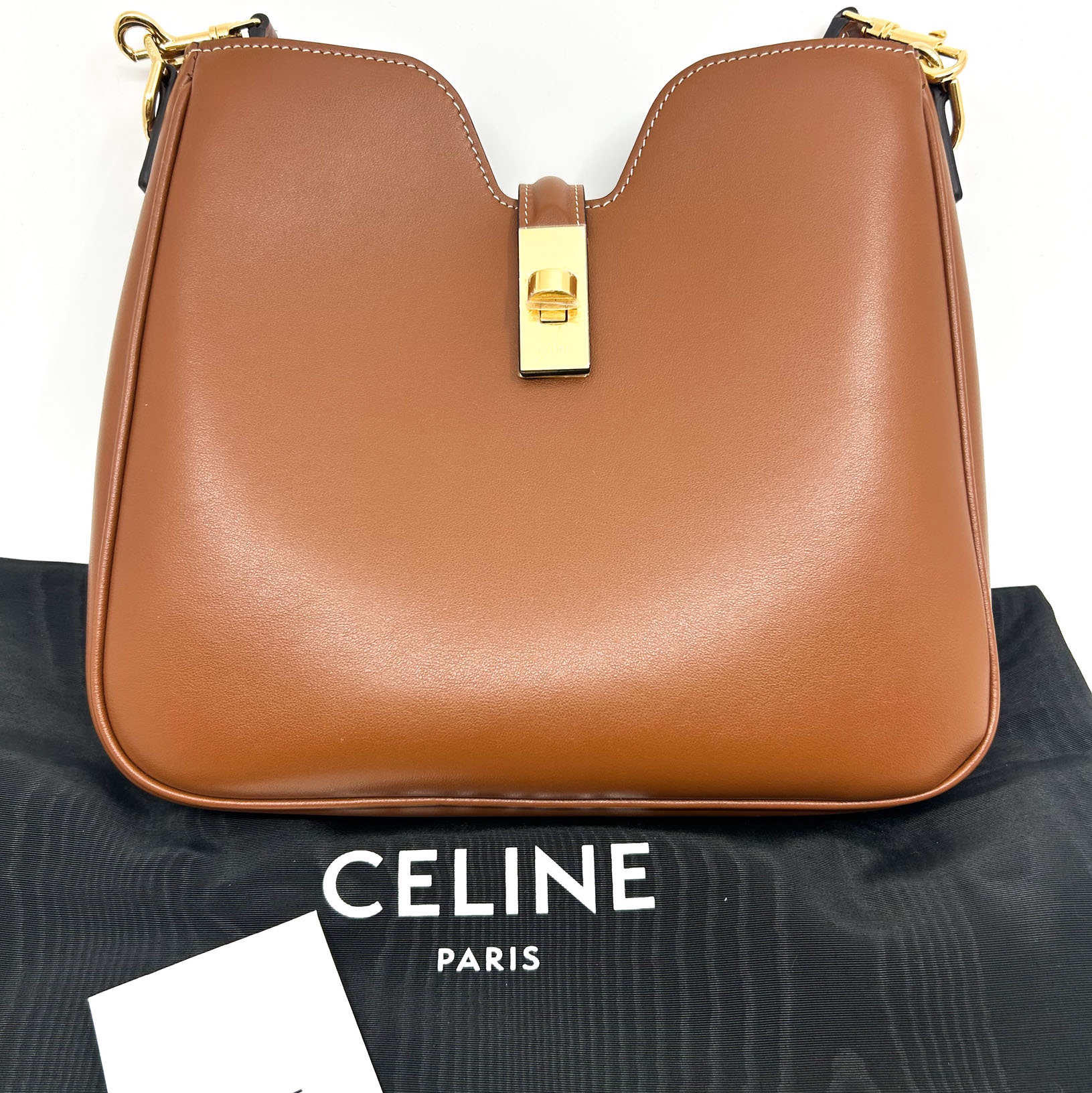 disera (@disera) 님의 게시물 | KREAM