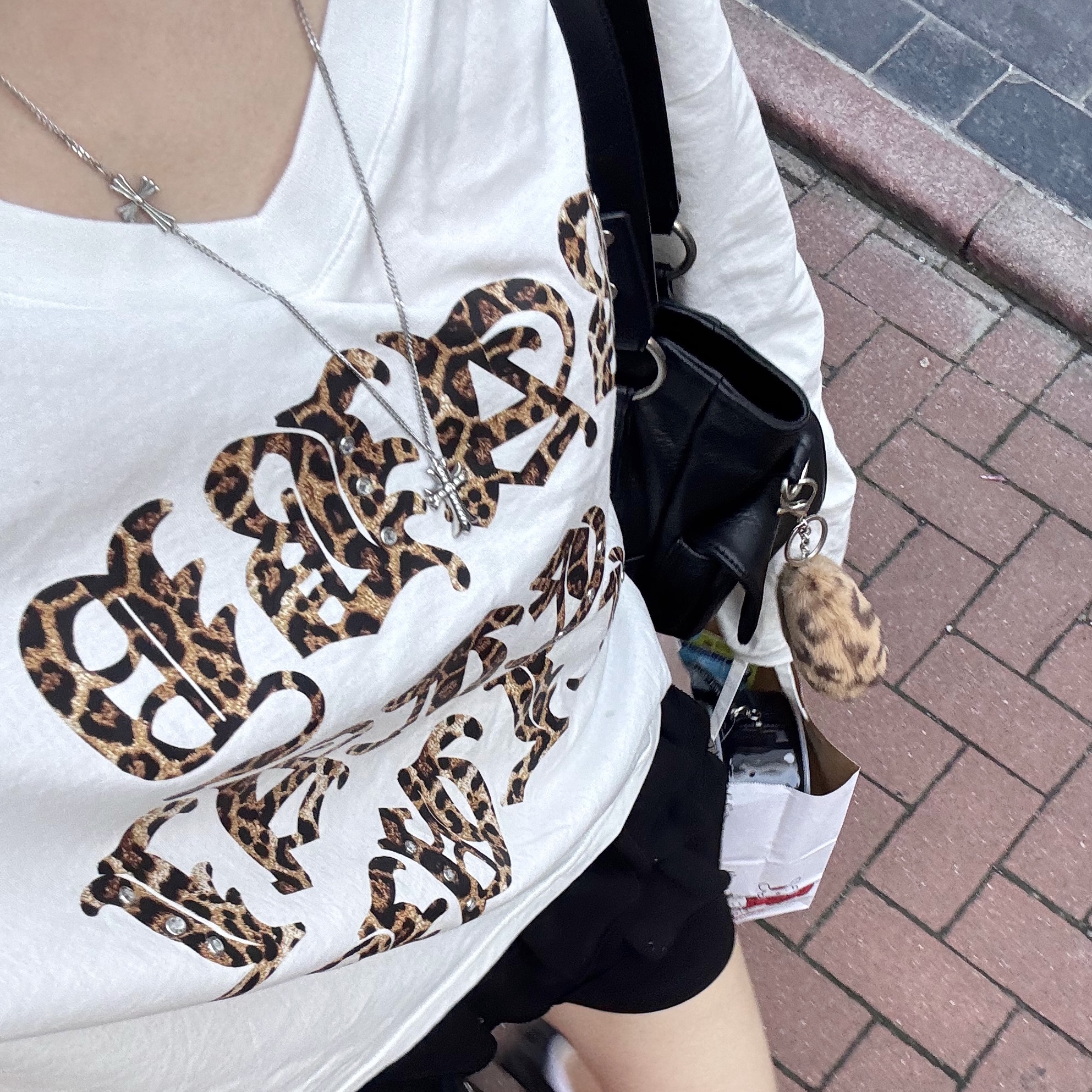 영민 (@ovmeow) 님의 게시물 | KREAM