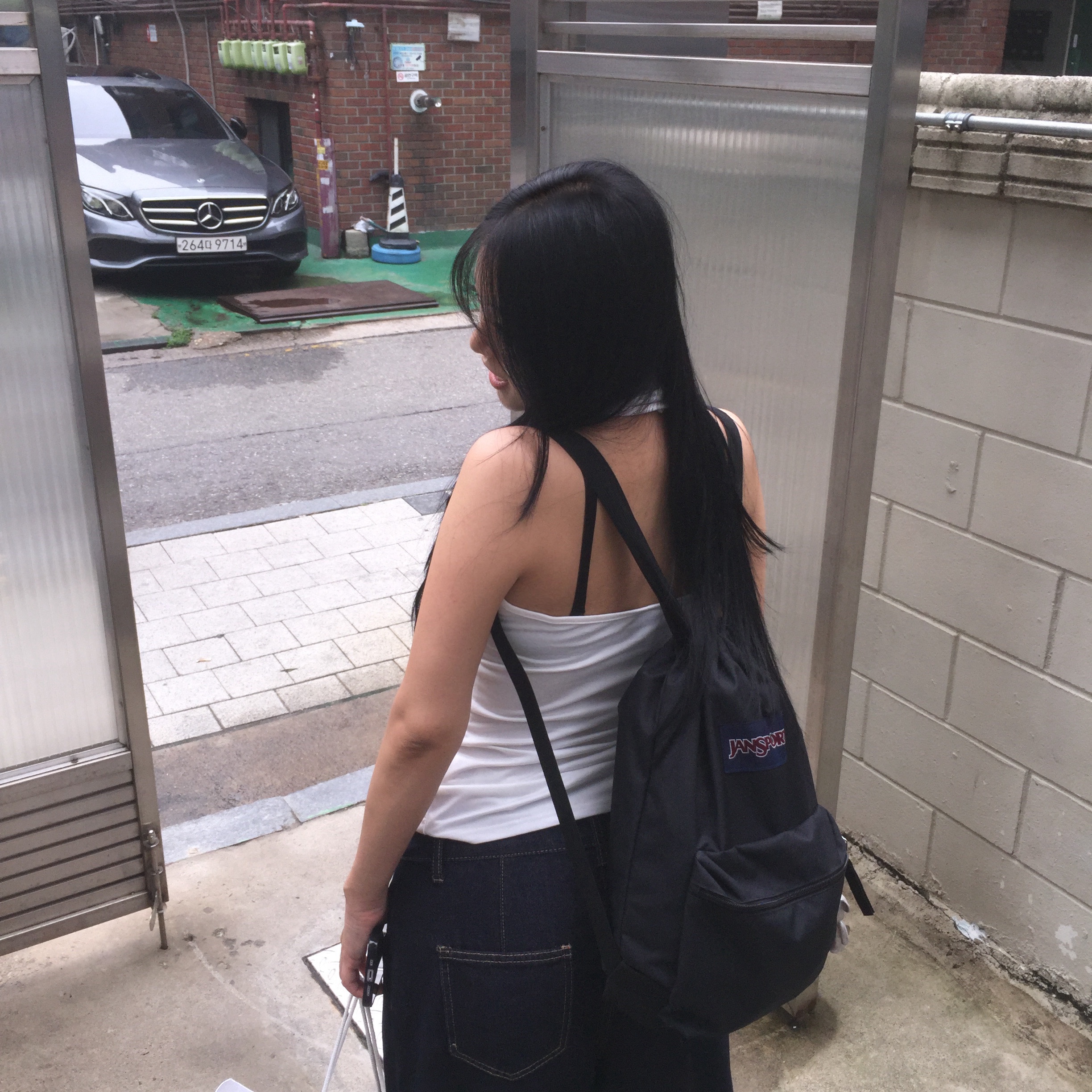 겨가 아파요 | KREAM