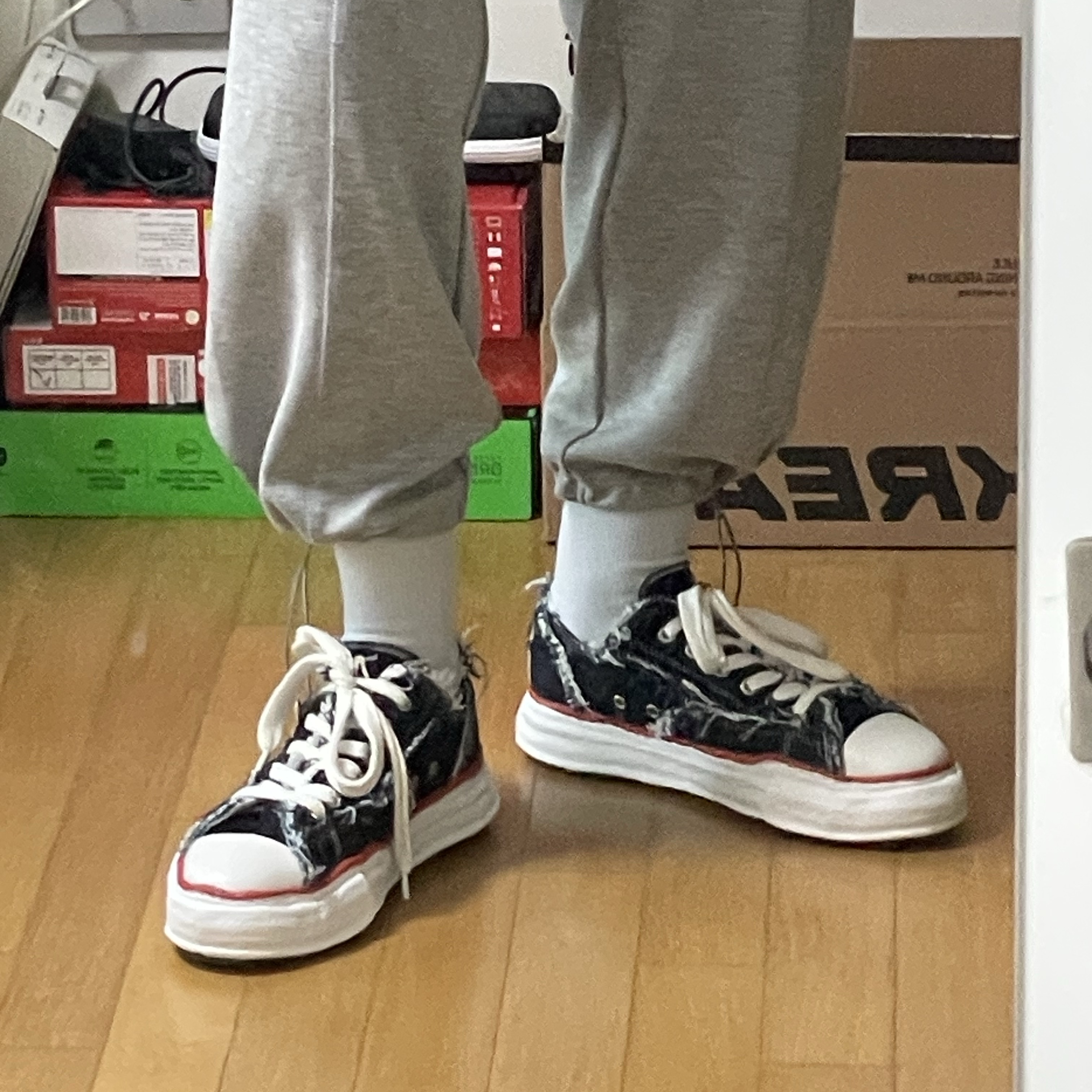 Poear (@poear) 님의 게시물 | KREAM