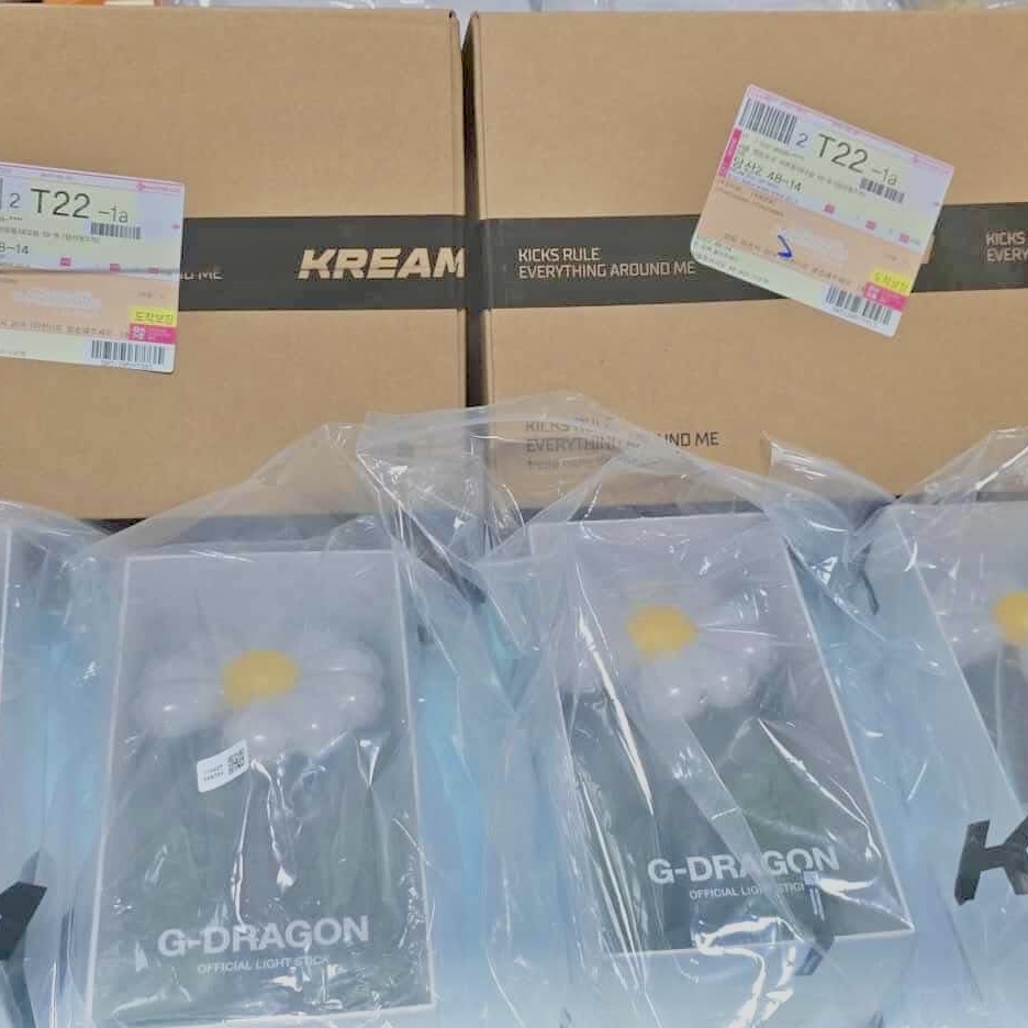 dskczhmdr6 (@aohda5vi) 님의 게시물 | KREAM