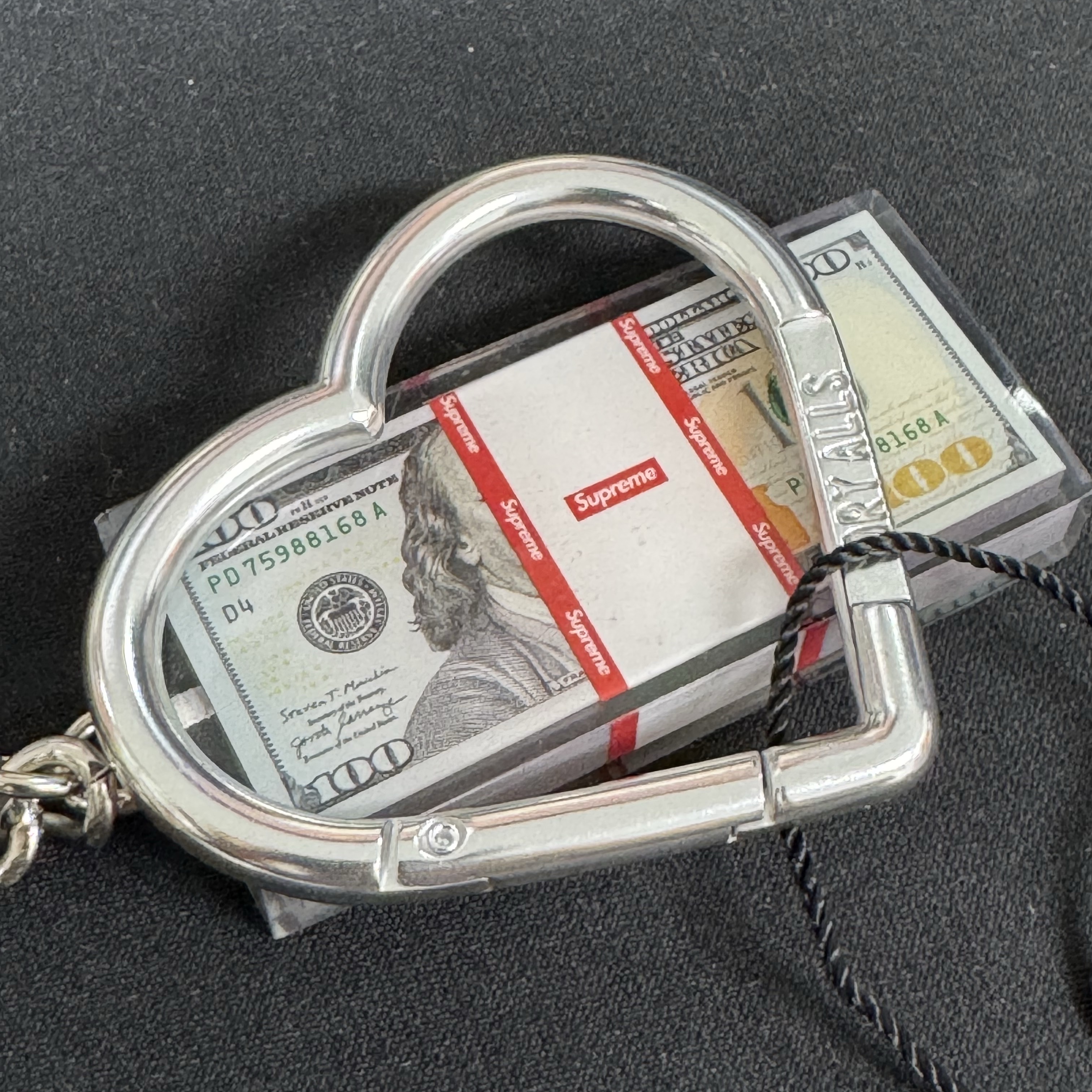 주 (@jabosis_kream) 님의 게시물 | KREAM