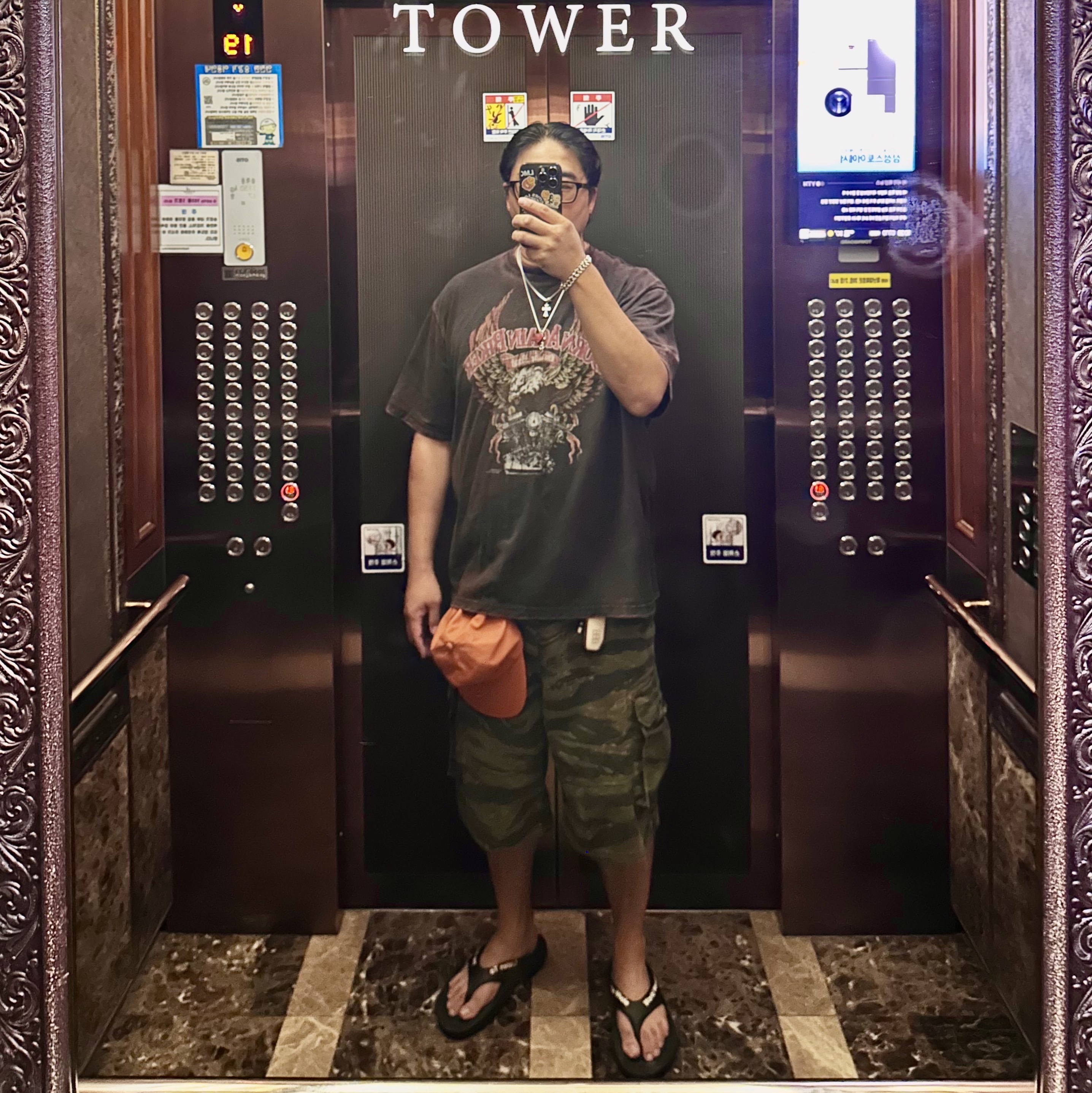 전대우 (@tigerdw) 님의 게시물 | KREAM